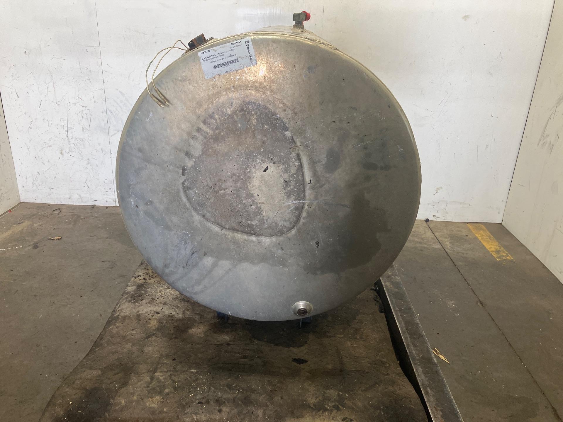 21160381 | Mack CXP Fuel Tank for Sale