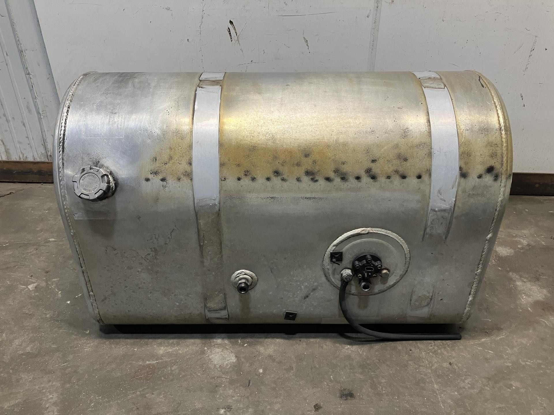 3752732C92 | International DURASTAR (4300) Fuel Tank for Sale