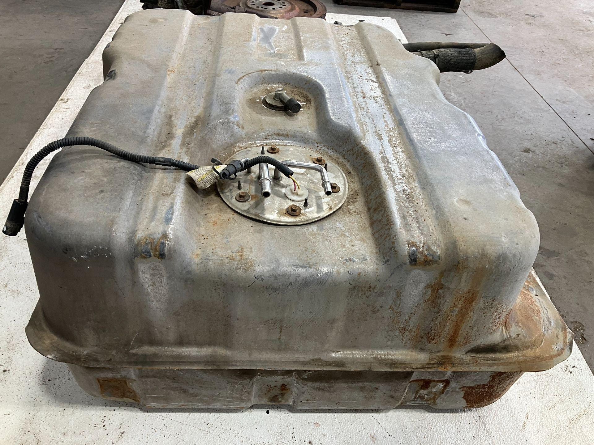 F48B | Ford F450 SUPER DUTY Fuel Tank for Sale