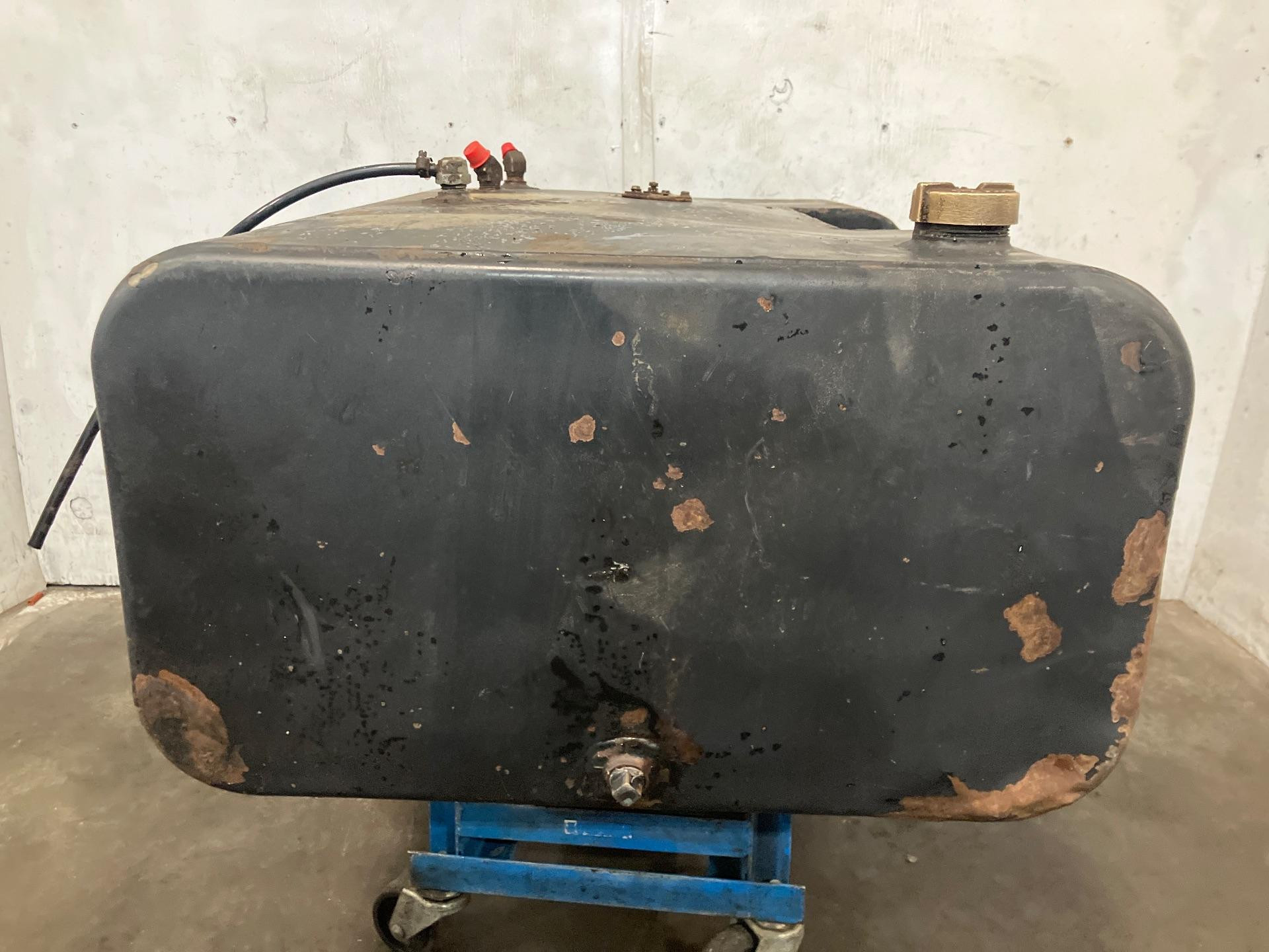 E6H7-9002-A | Ford F650 Fuel Tank for Sale