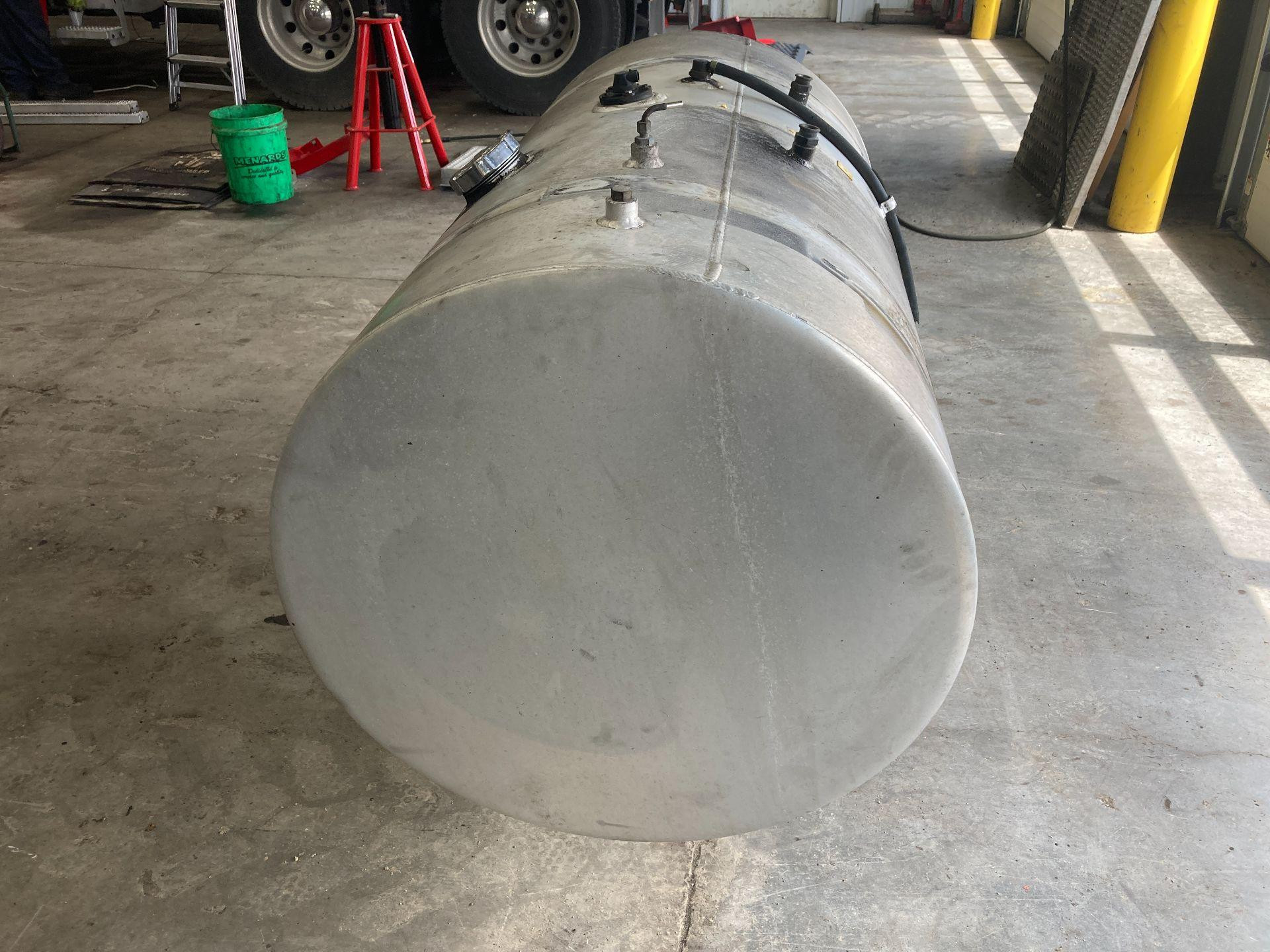 4065910C1 | International LT Fuel Tank for Sale