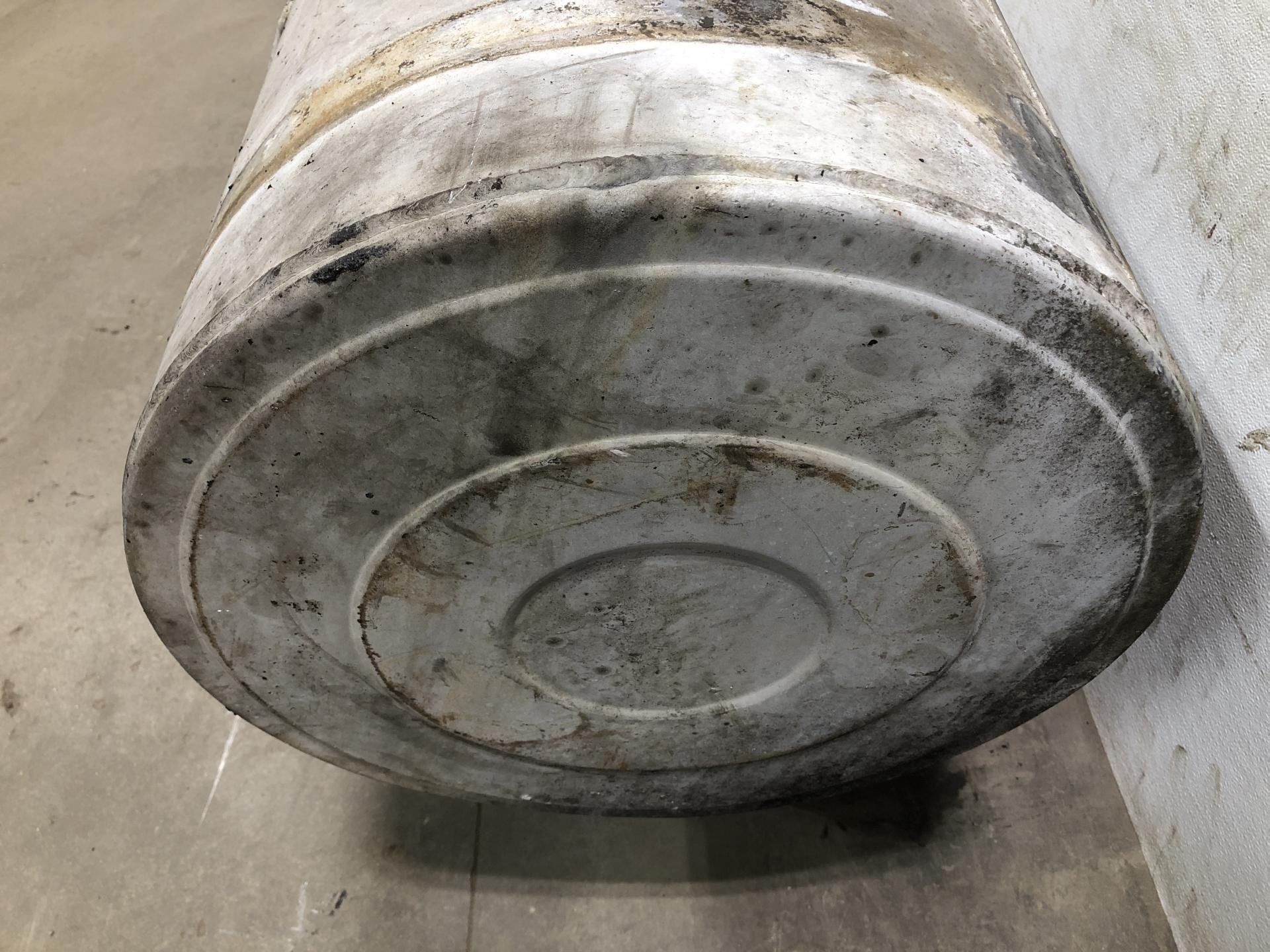 Mack RD600 Fuel Tank for Sale