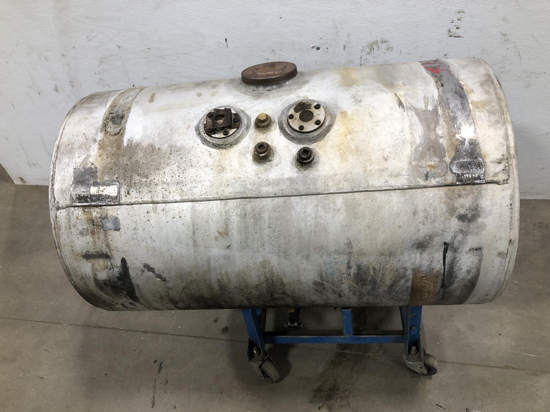 Mack RD600 Fuel Tank for Sale