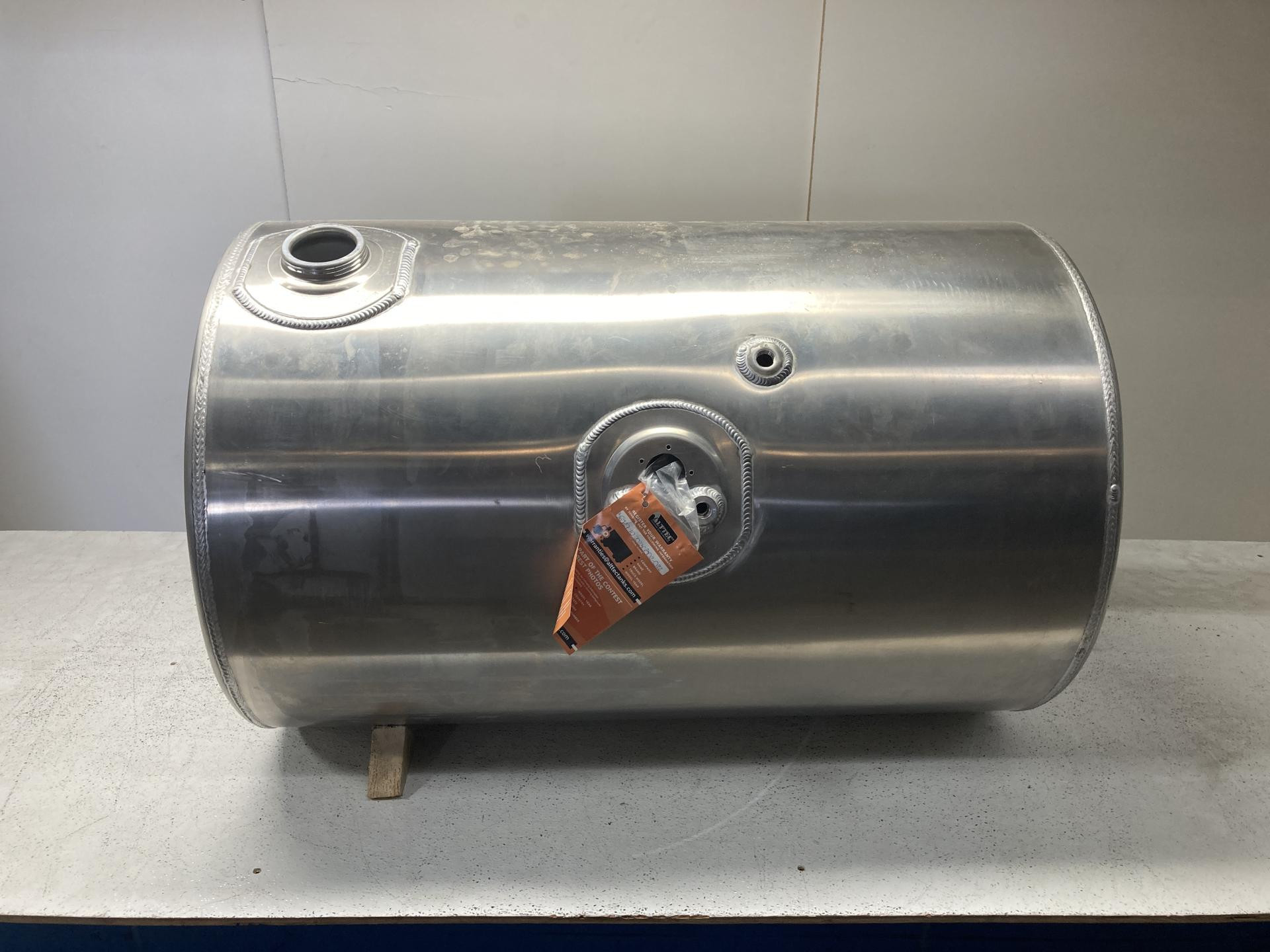 02-06007005 | Kenworth T660 Fuel Tank for Sale