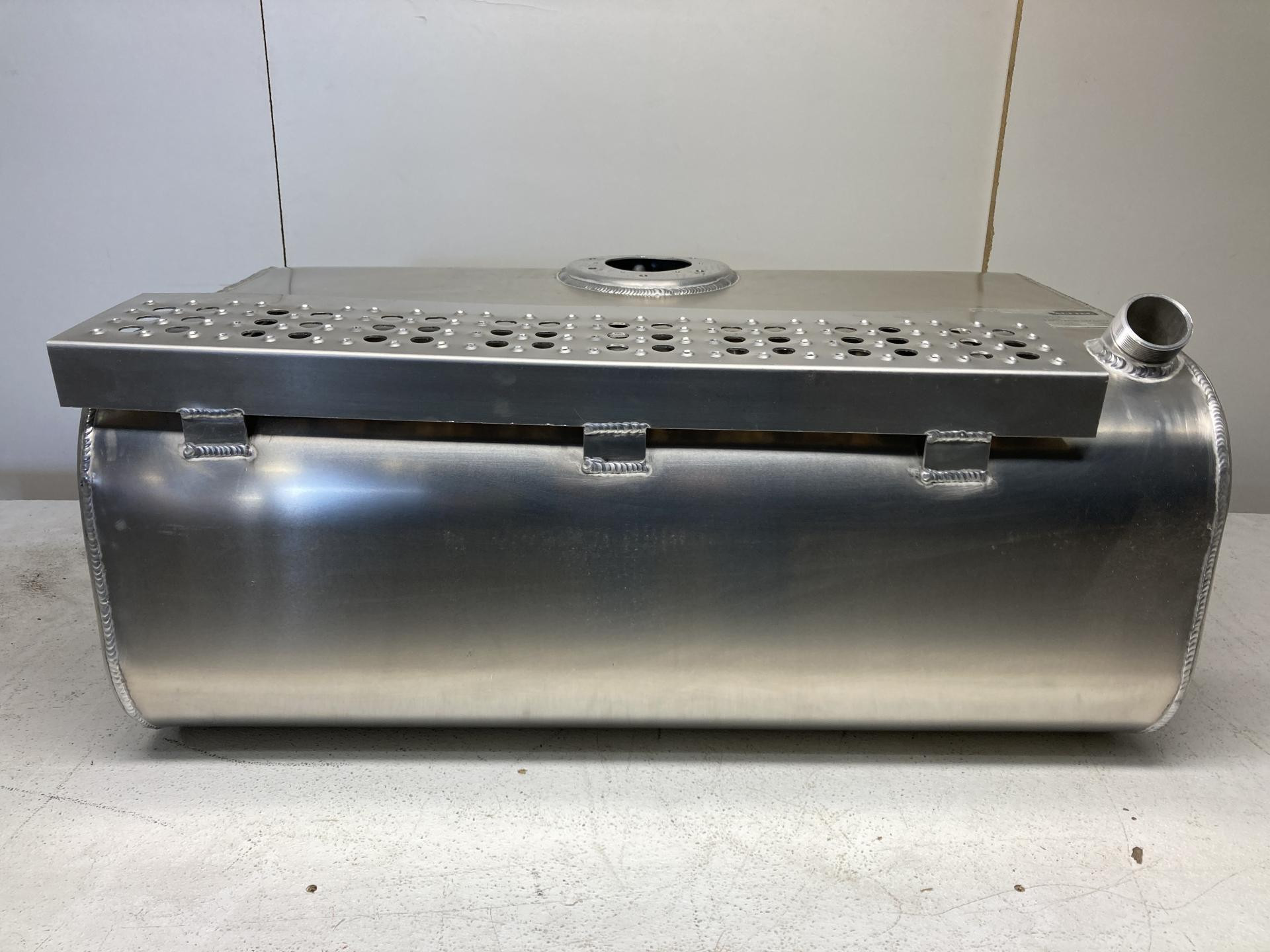12-06005501 | GMC C6500 Fuel Tank for Sale