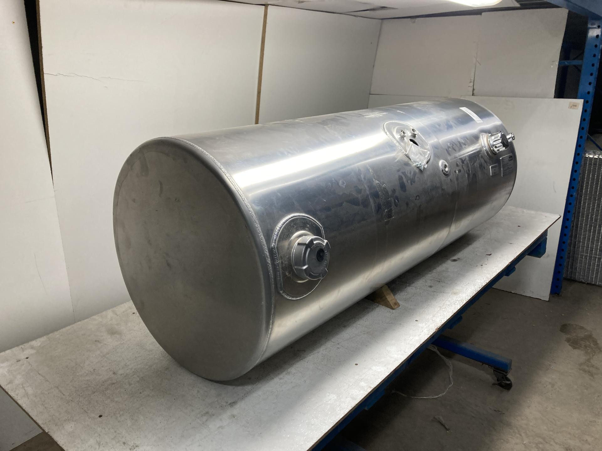 02-060012051 | Kenworth W900L Fuel Tank for Sale