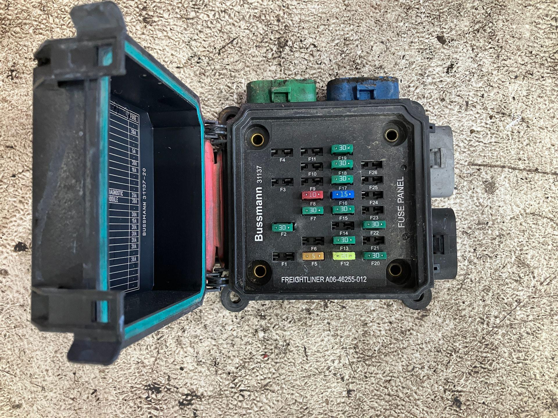 A06-46255-012 | Freightliner FL60 Fuse Box for Sale