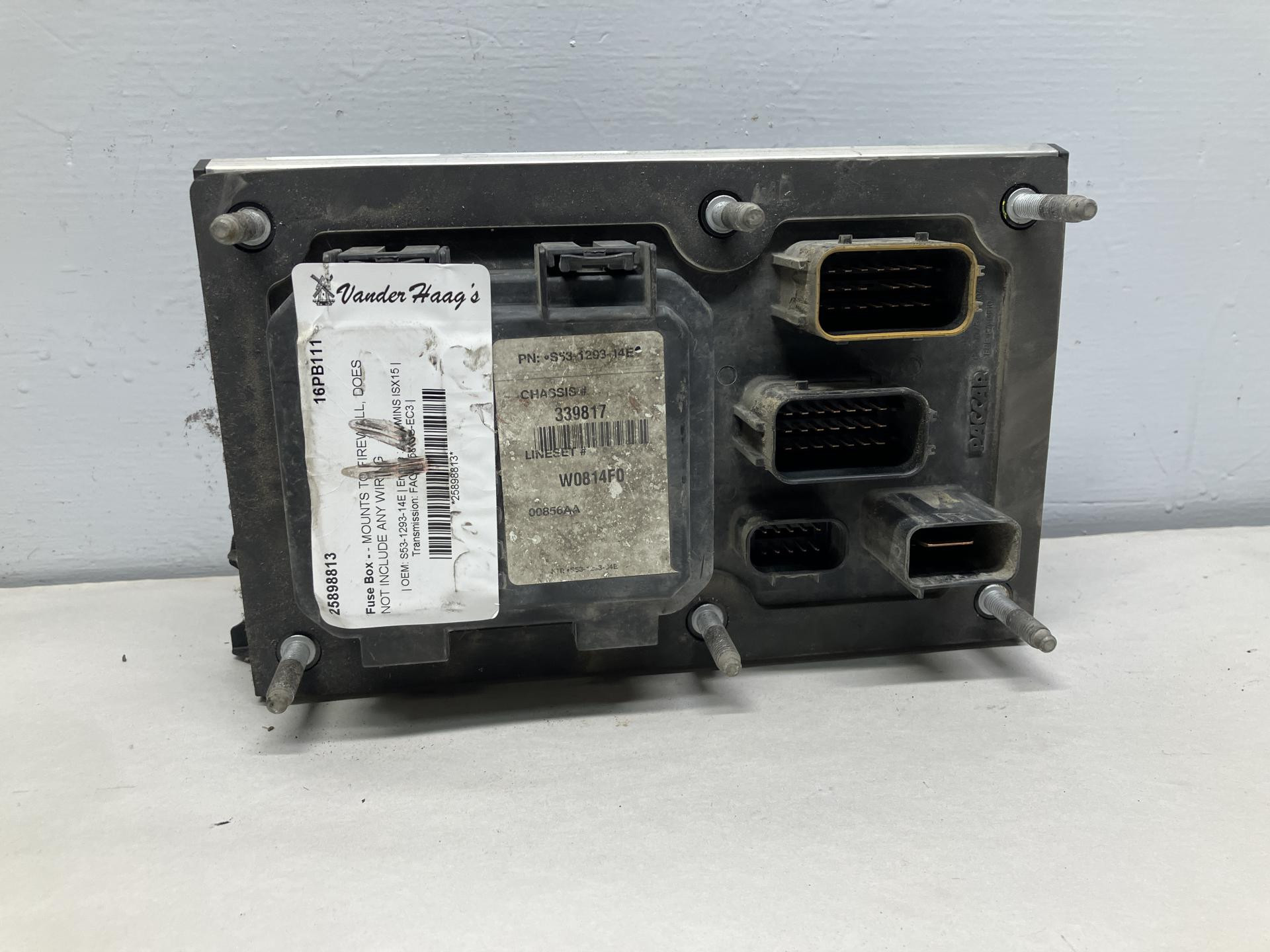 Peterbilt 579 Fuse Box for Sale