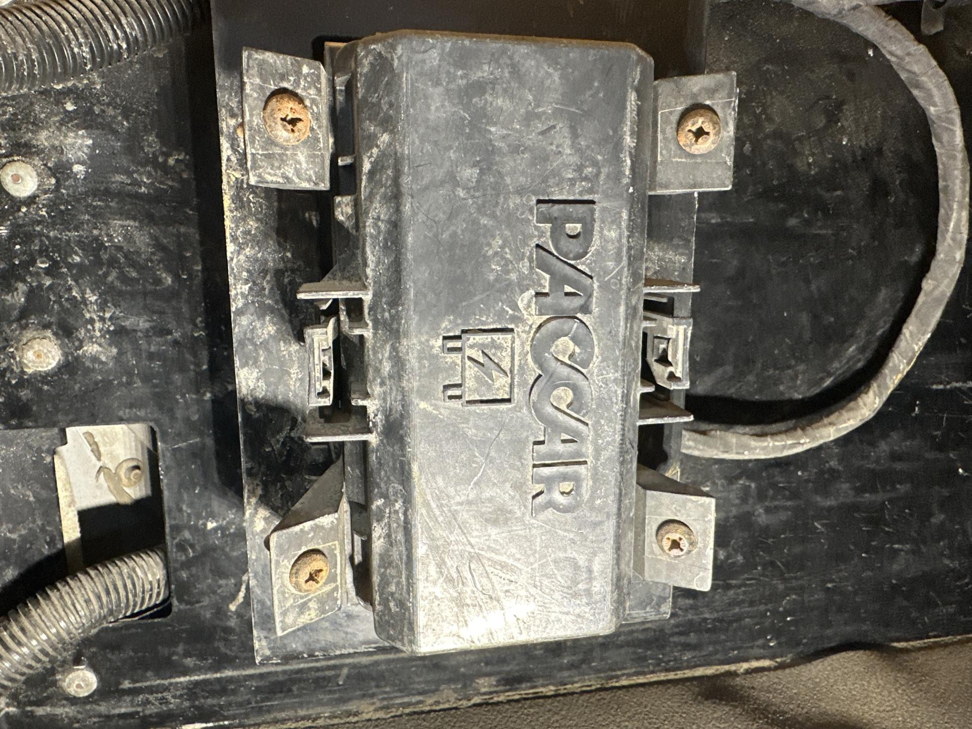 Peterbilt 579 Fuse Box for Sale