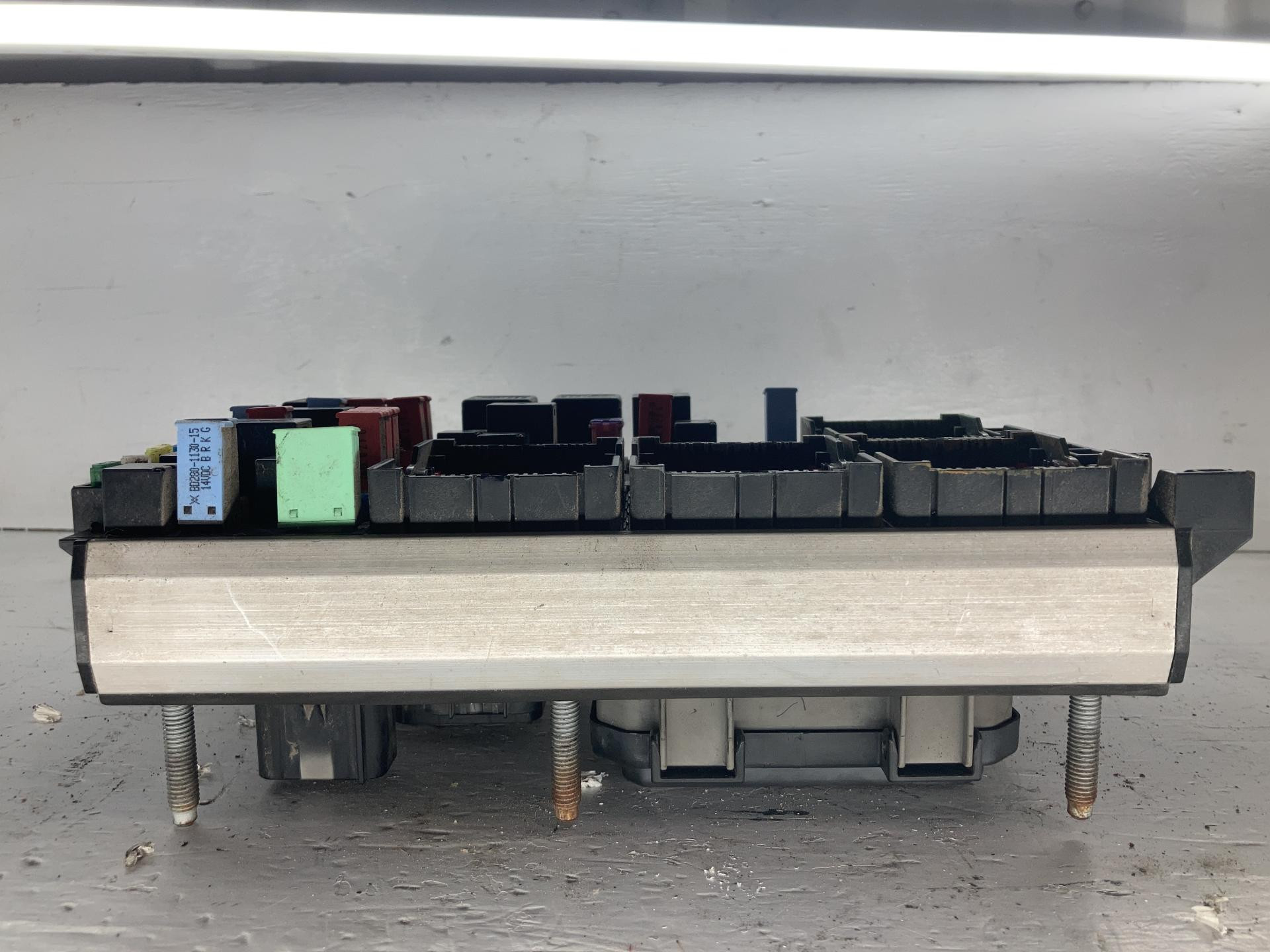 Peterbilt 579 Fuse Box for Sale