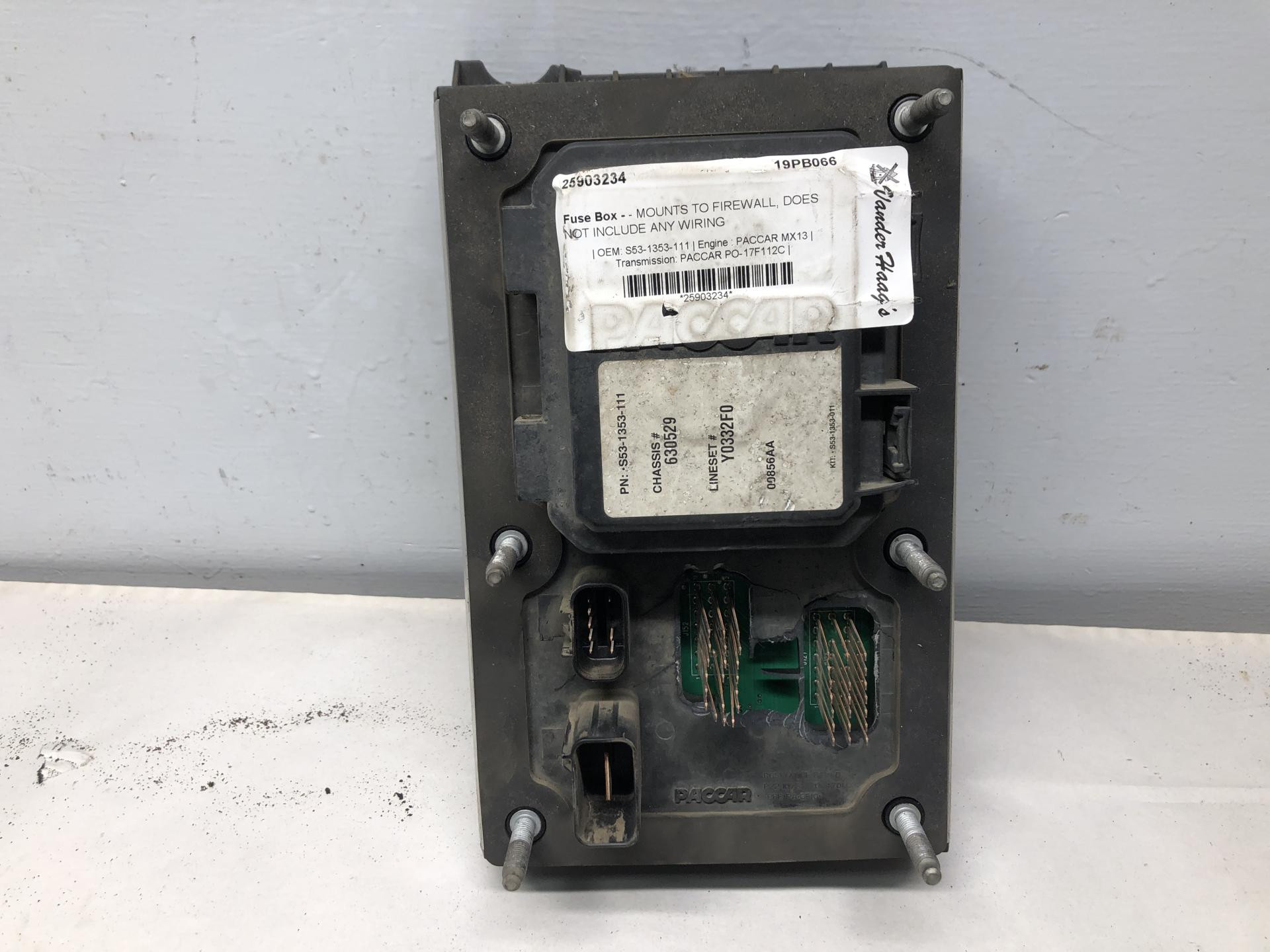 S53-1353-111 | Peterbilt 579 Fuse Box for Sale