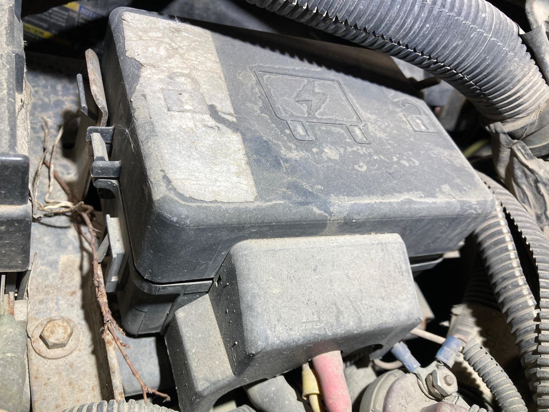 12146286 | GMC C7500 Fuse Box for Sale