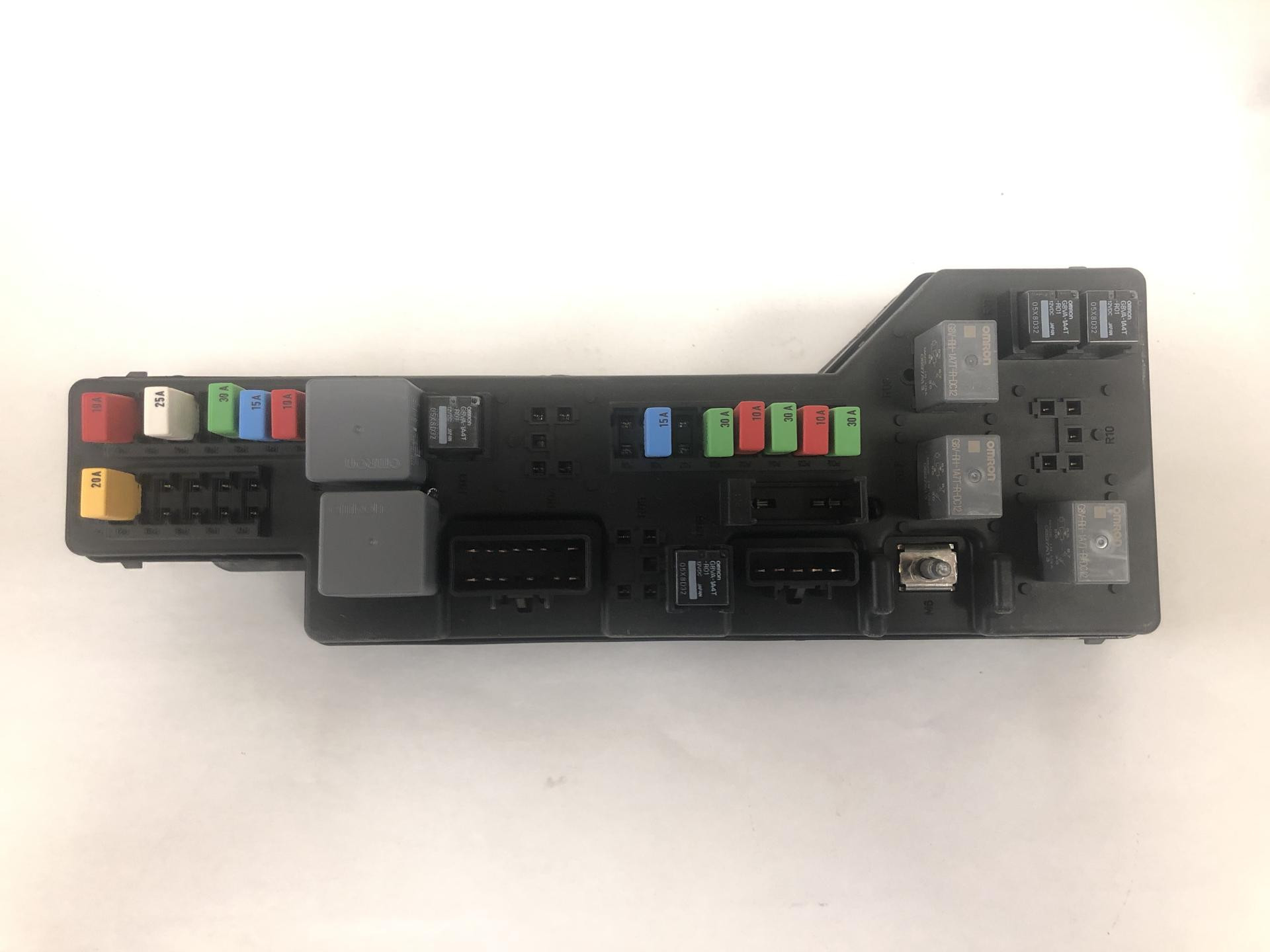 Mack 25110634 Fuse Box for Sale