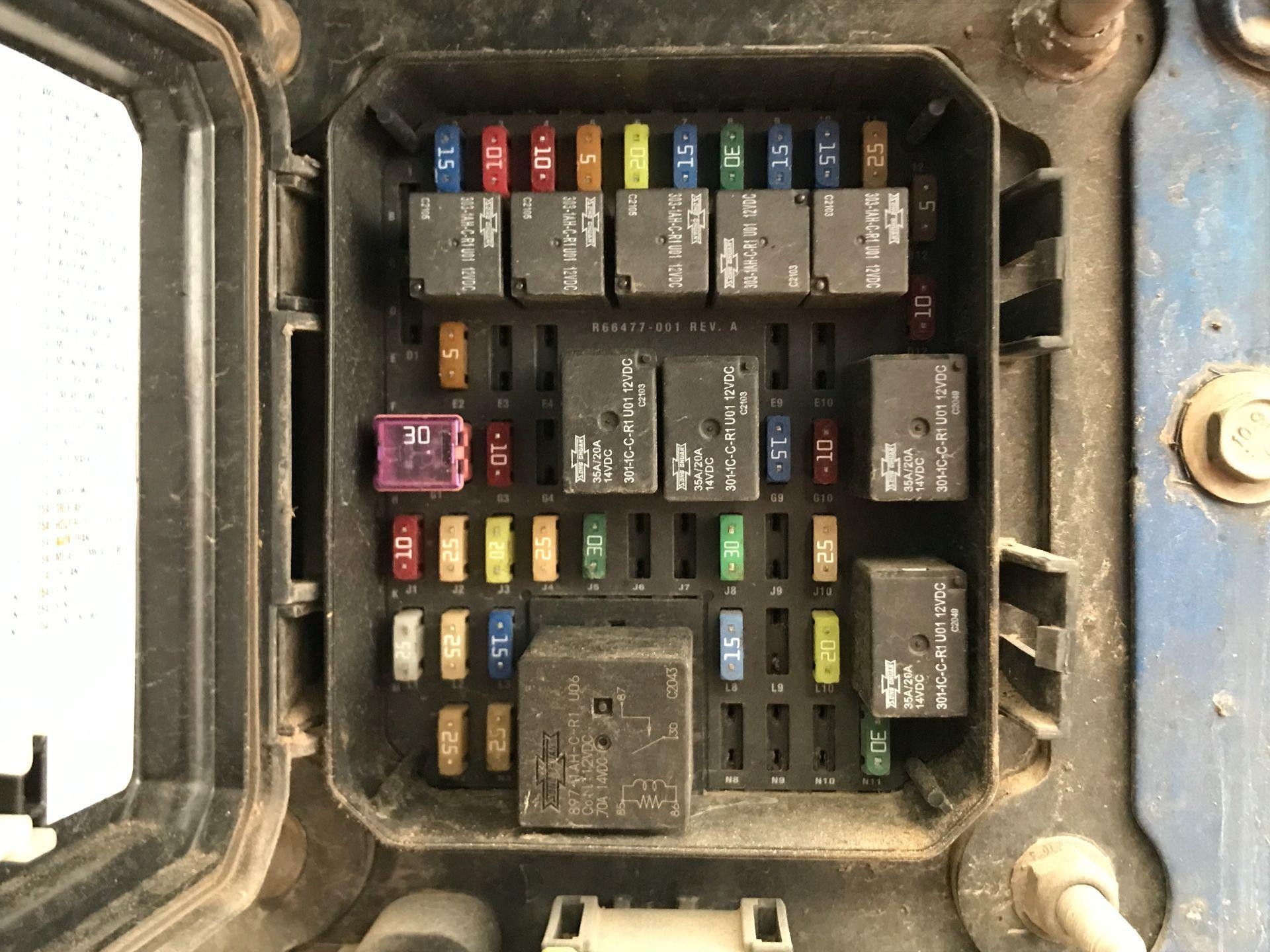P27-1232-0101 | Kenworth T680 Fuse Box for Sale