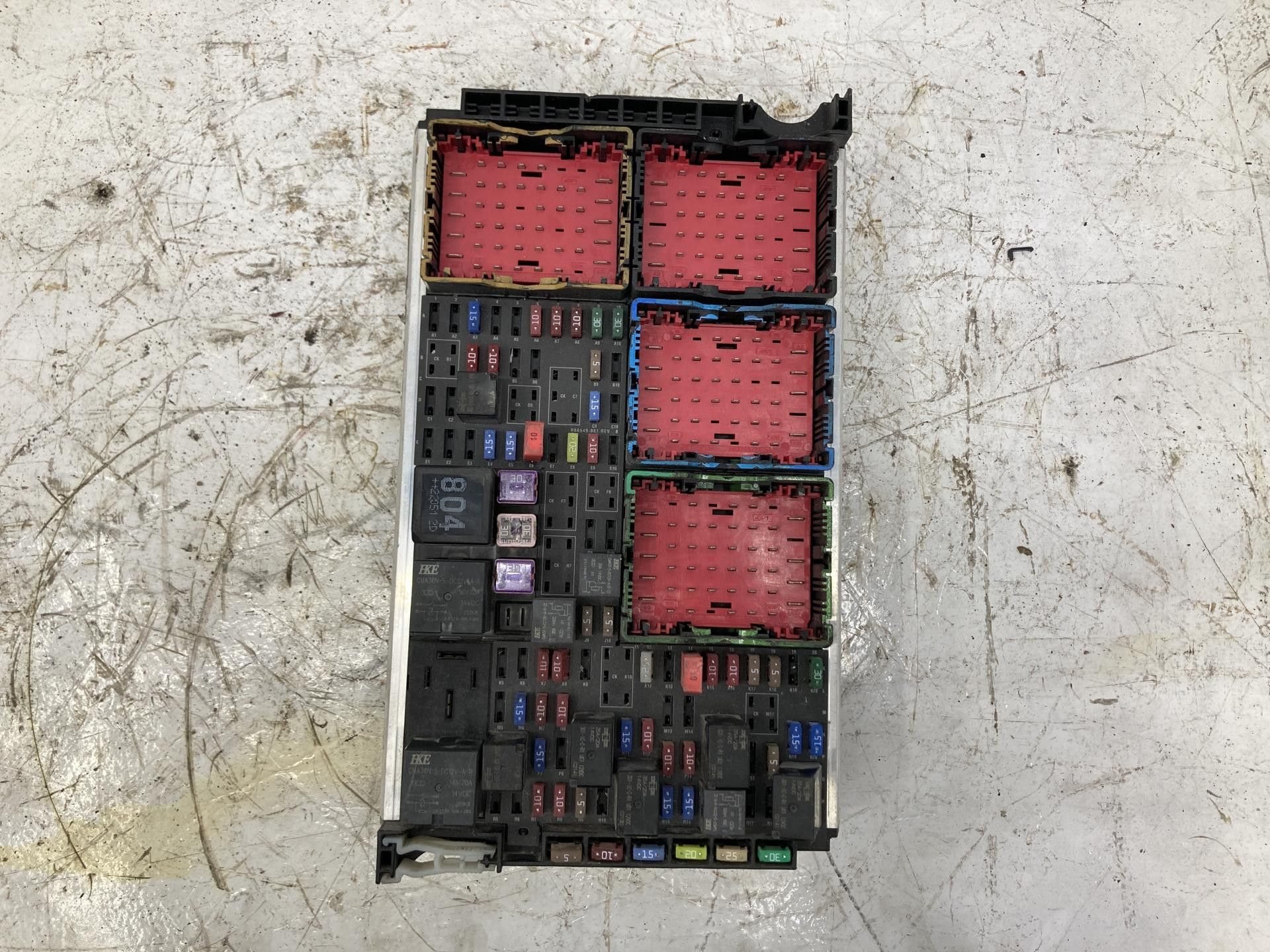 P27-1297-0101 | Kenworth T680 Fuse Box for Sale
