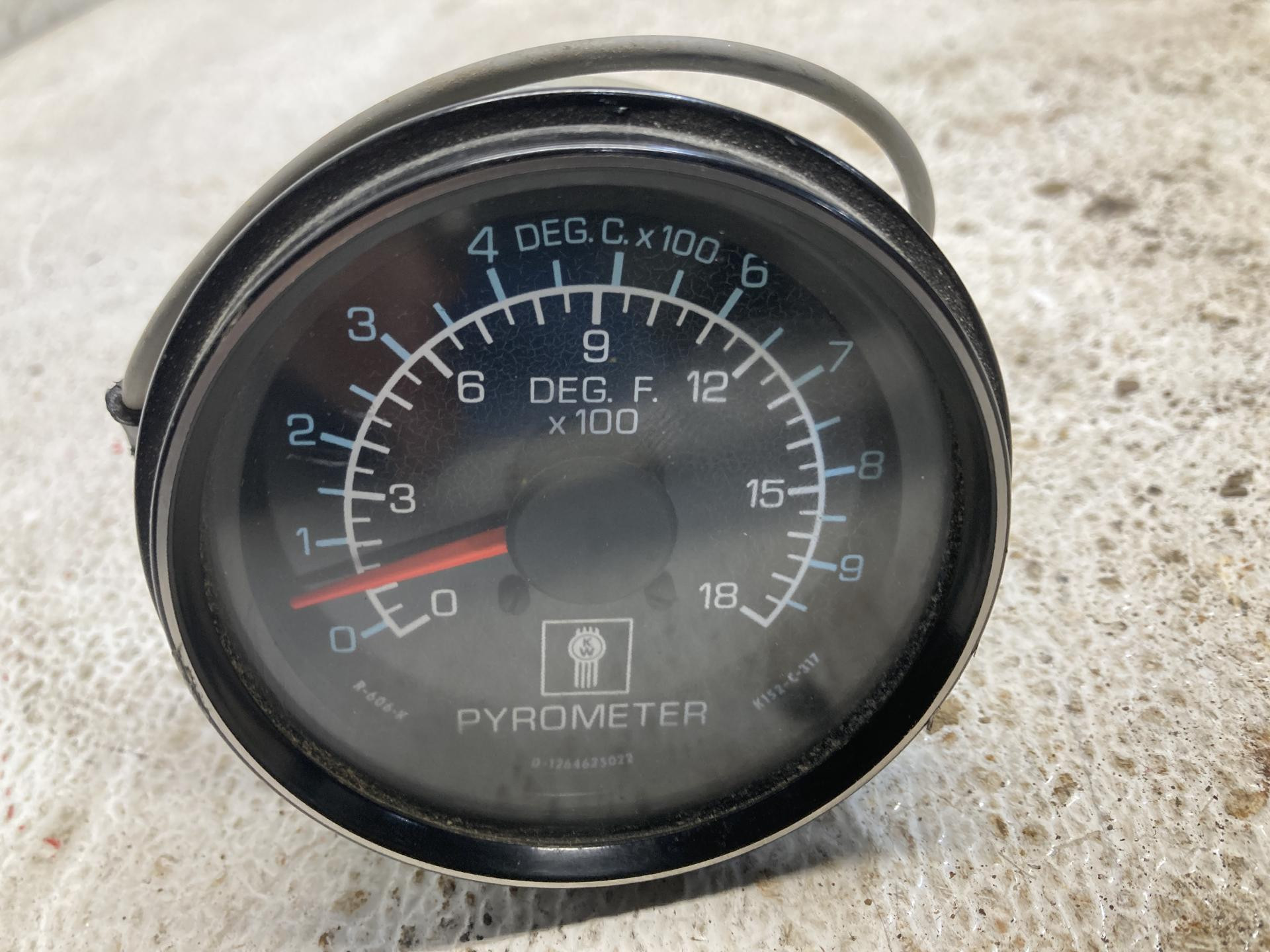K152-C-317 | Kenworth W900B Gauge for Sale
