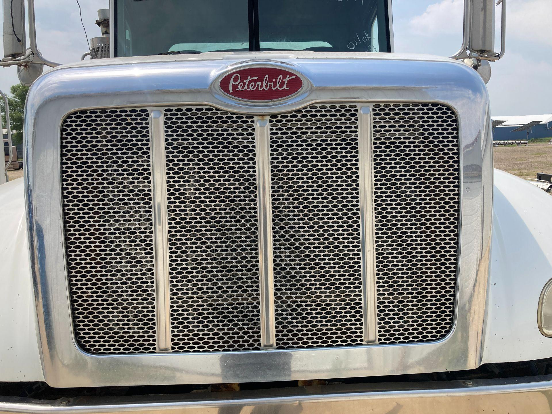 Peterbilt 335 Grille for Sale
