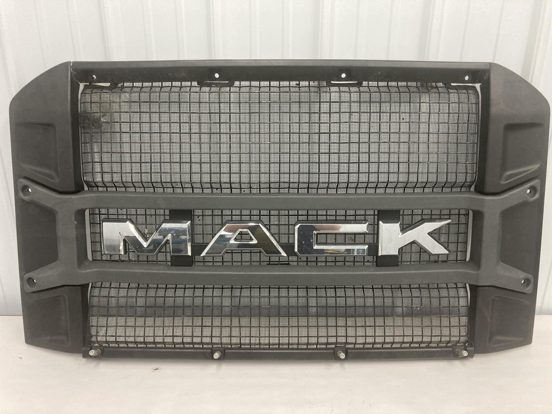 Mack ANTHEM (AN) Grille for Sale