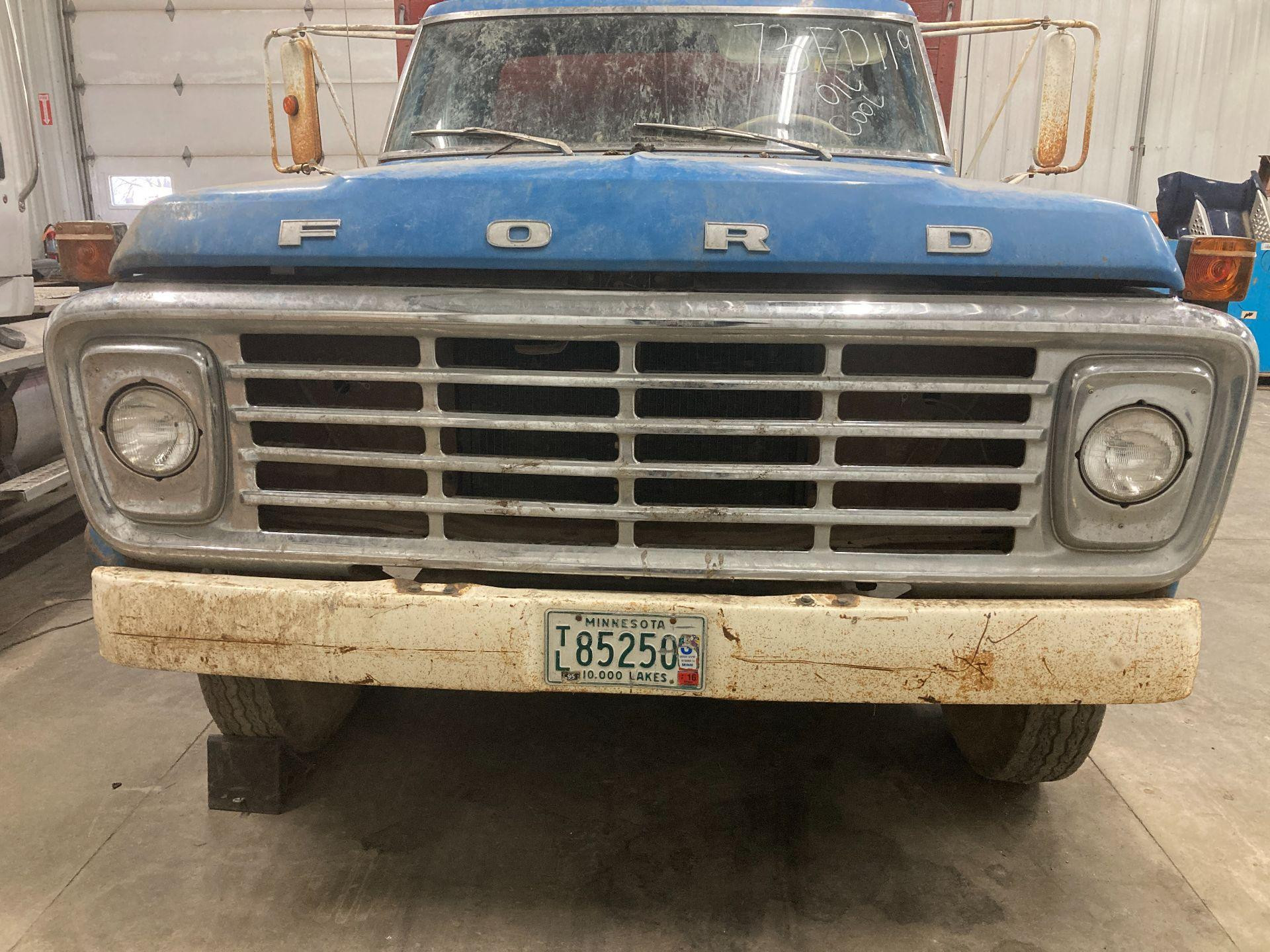 Ford F9000 Grille for Sale