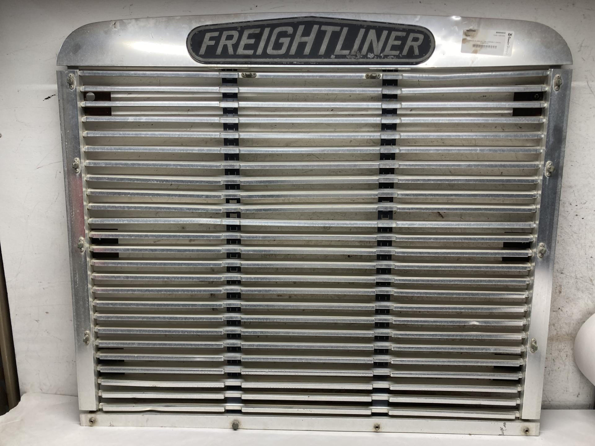 Freightliner FLD120 Grille for Sale