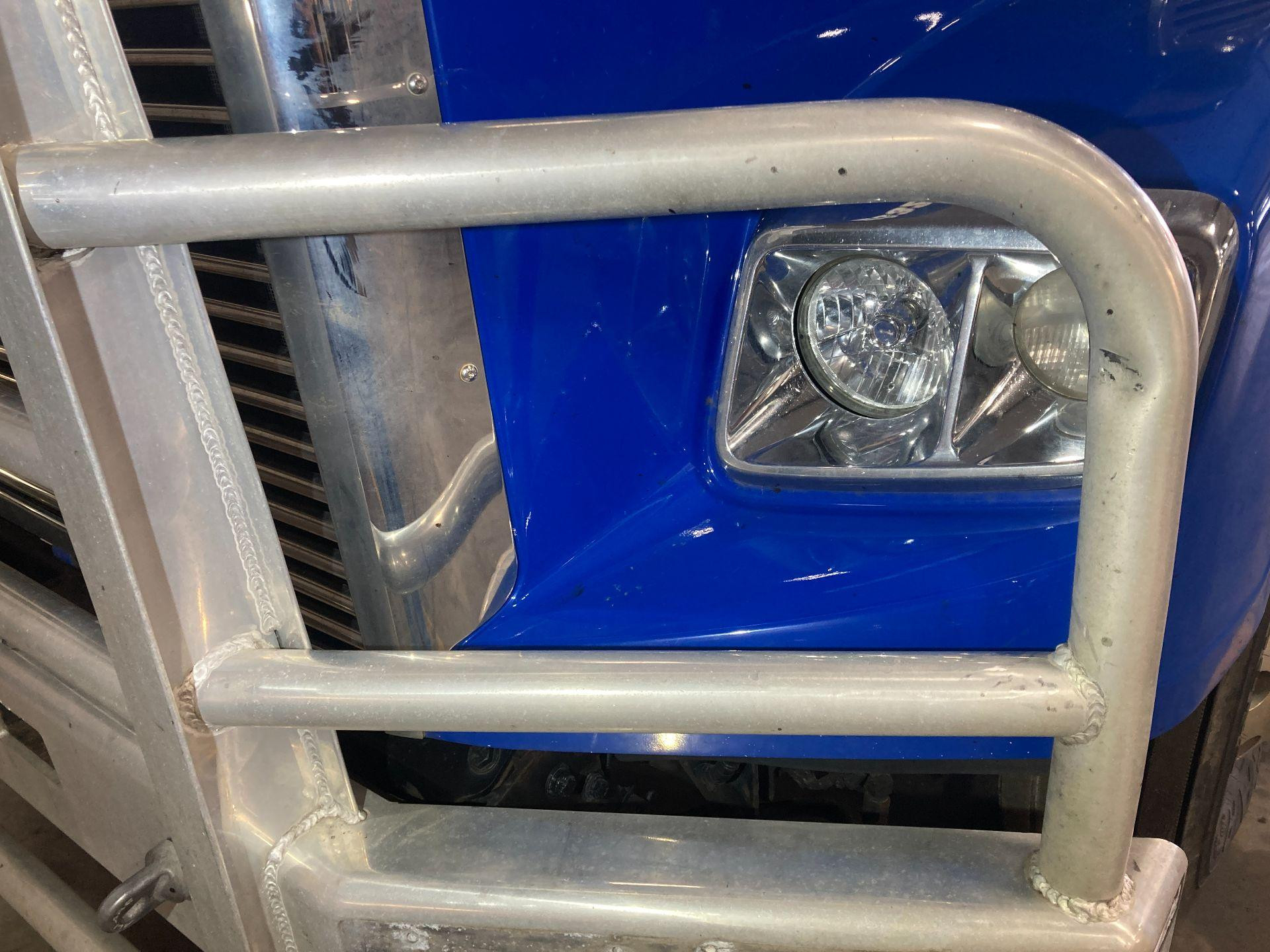 FLO26BKD0219 | Freightliner 122SD Grille Guard for Sale