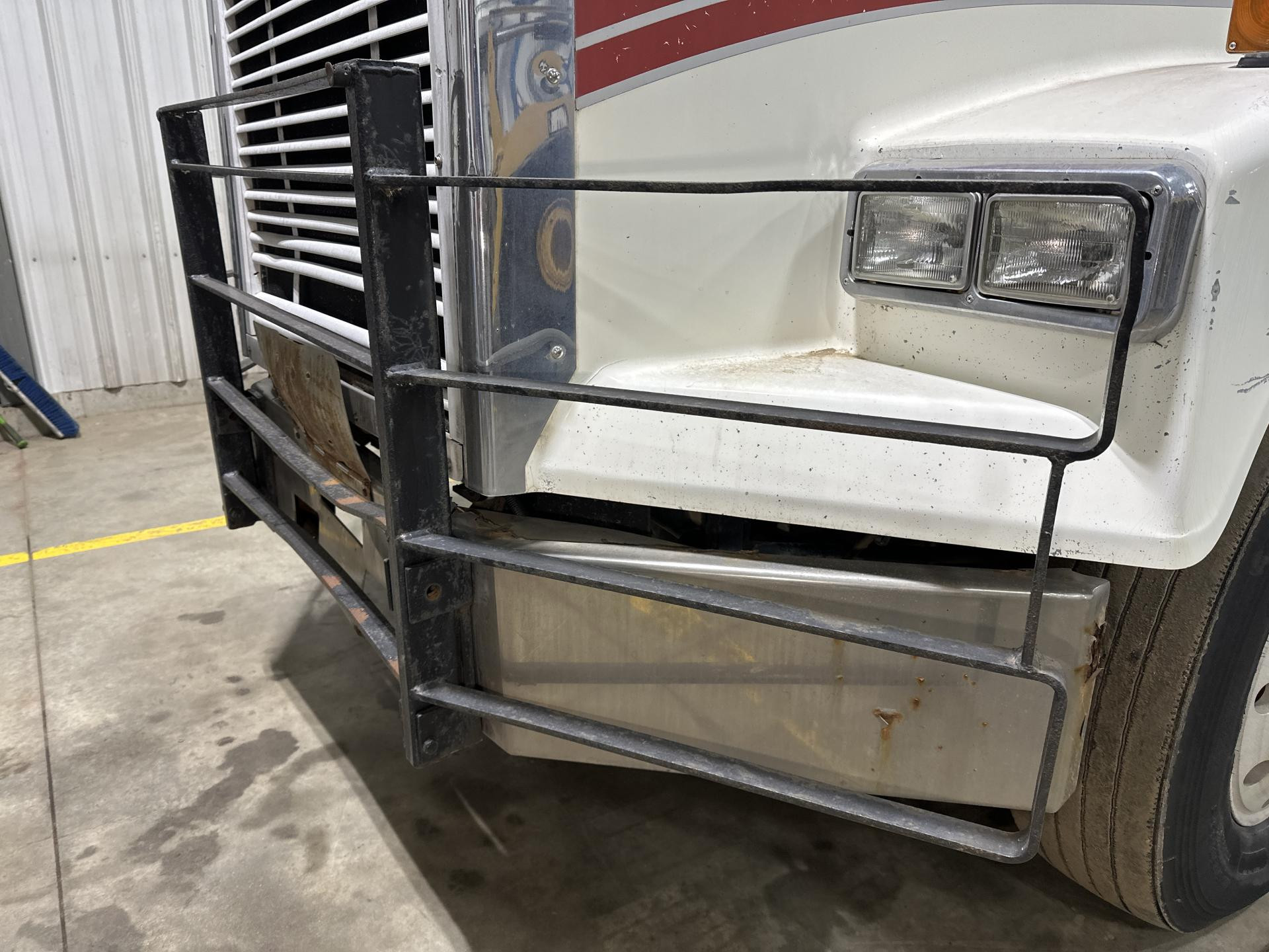 Freightliner FLD112SD Grille Guard for Sale