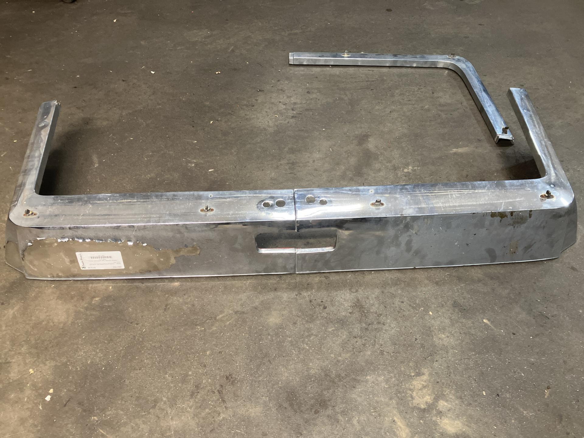 N/A | Ford LTL9000 Grille for Sale