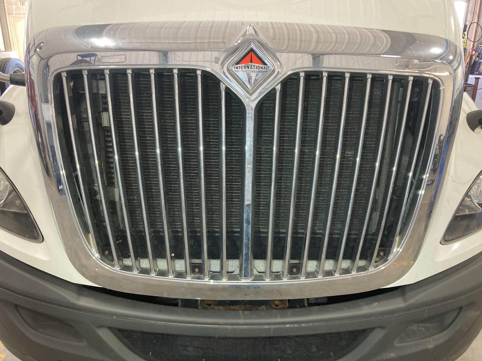 3612641C3 | International RH Grille for Sale