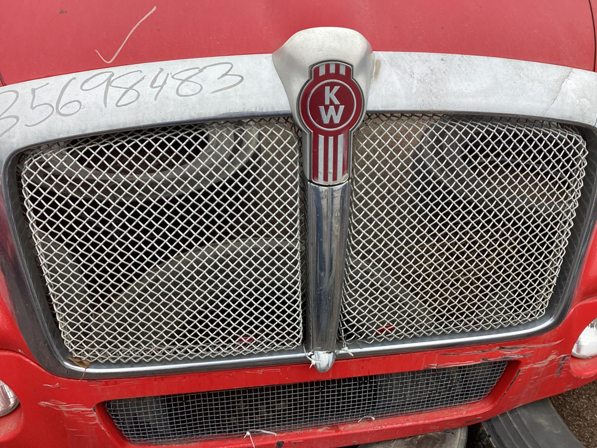 Kenworth T2000 Grille for Sale