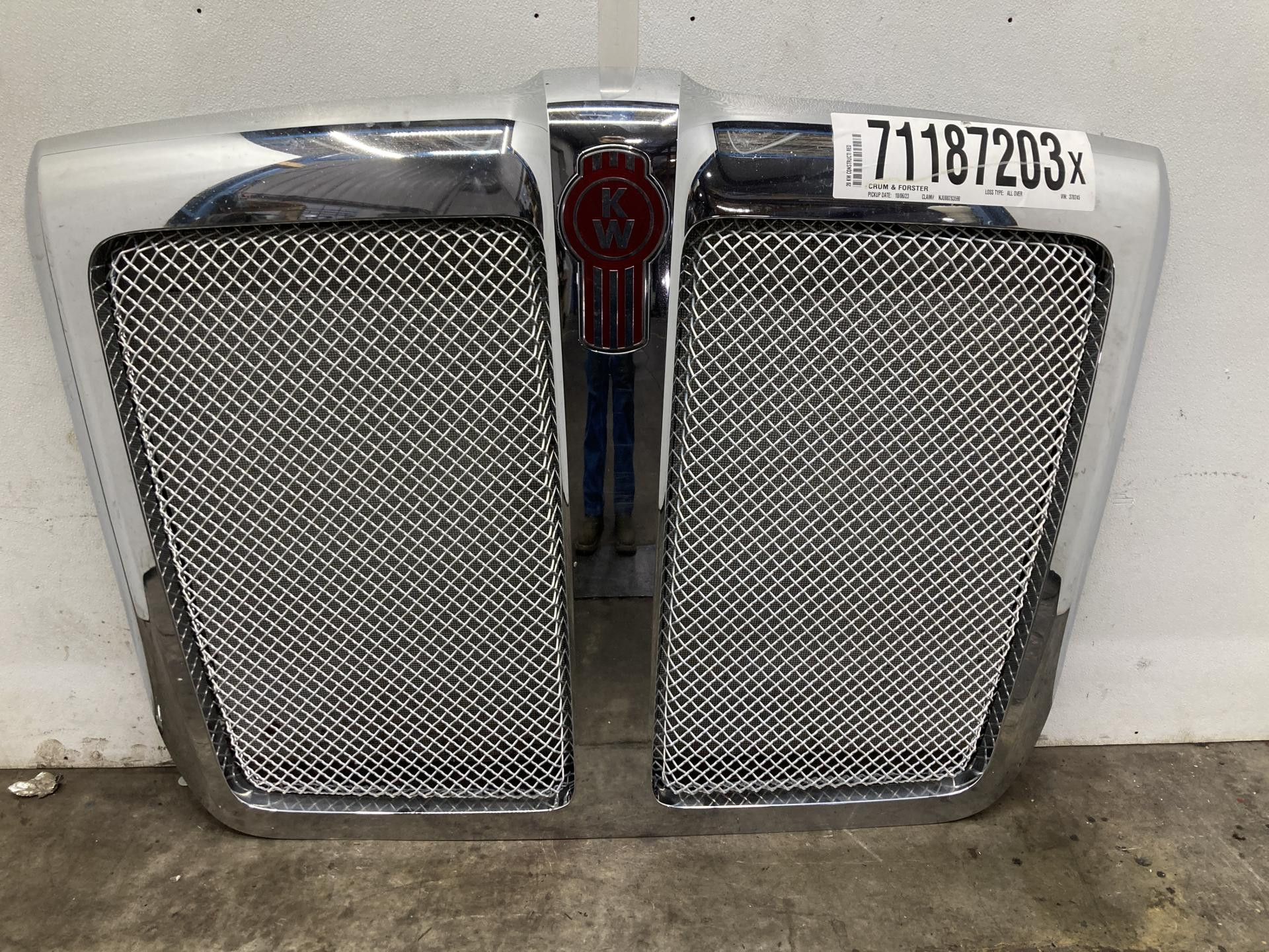Kenworth T680 Grille for Sale