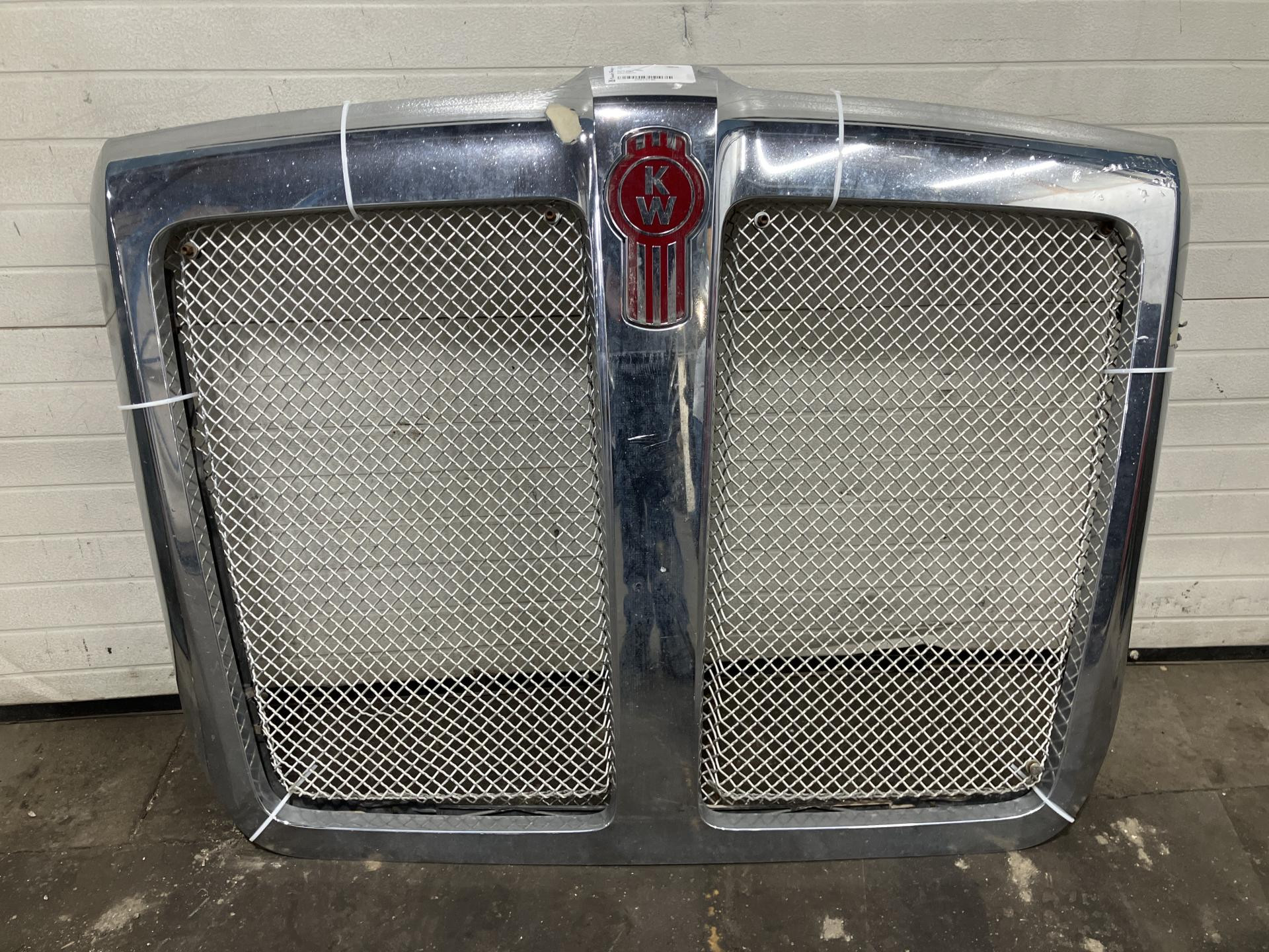 Kenworth T680 Grille for Sale