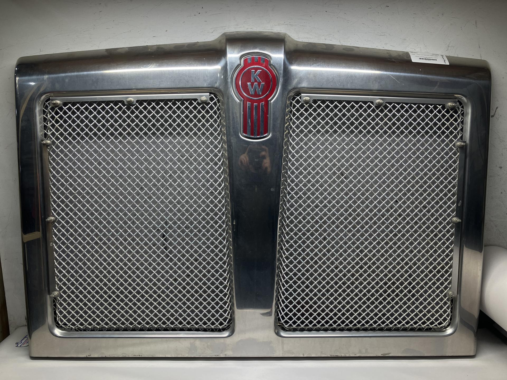 L29-6240-130 | Kenworth T880 Grille for Sale