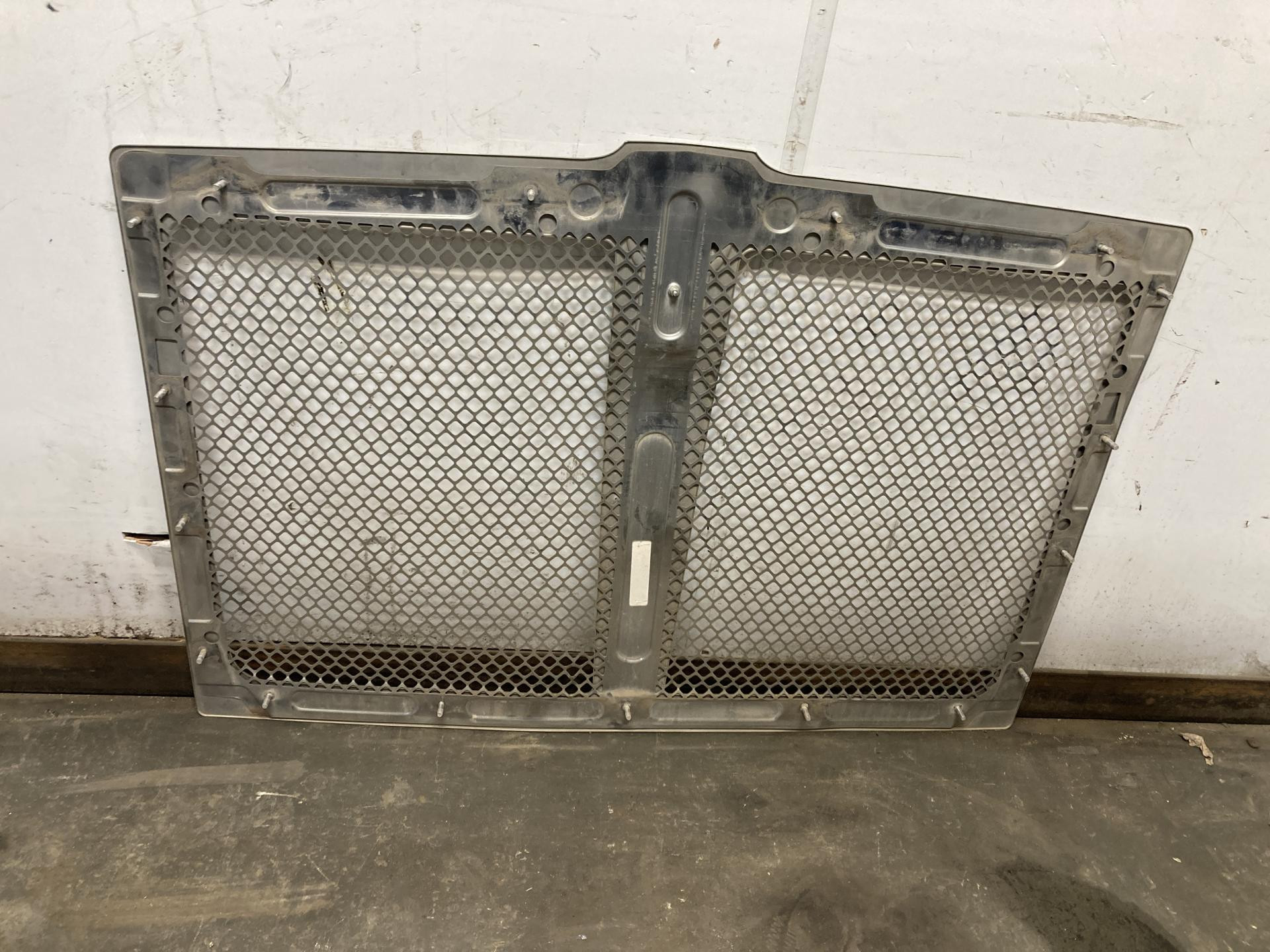L29-6248-10000 | Kenworth T880 Grille for Sale
