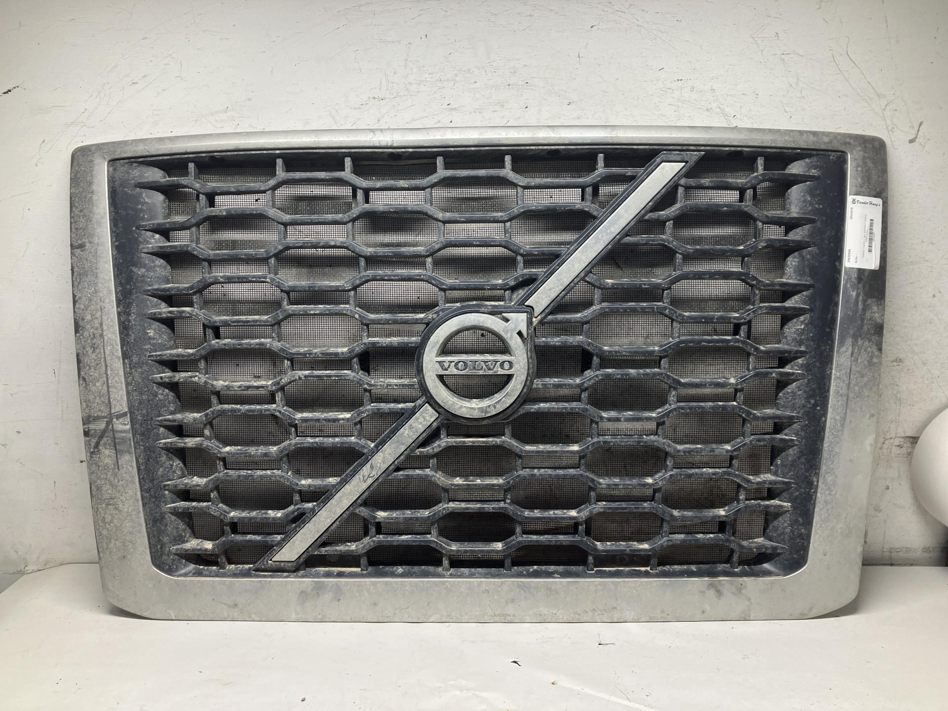 84744600 | Volvo VNR Grille for Sale