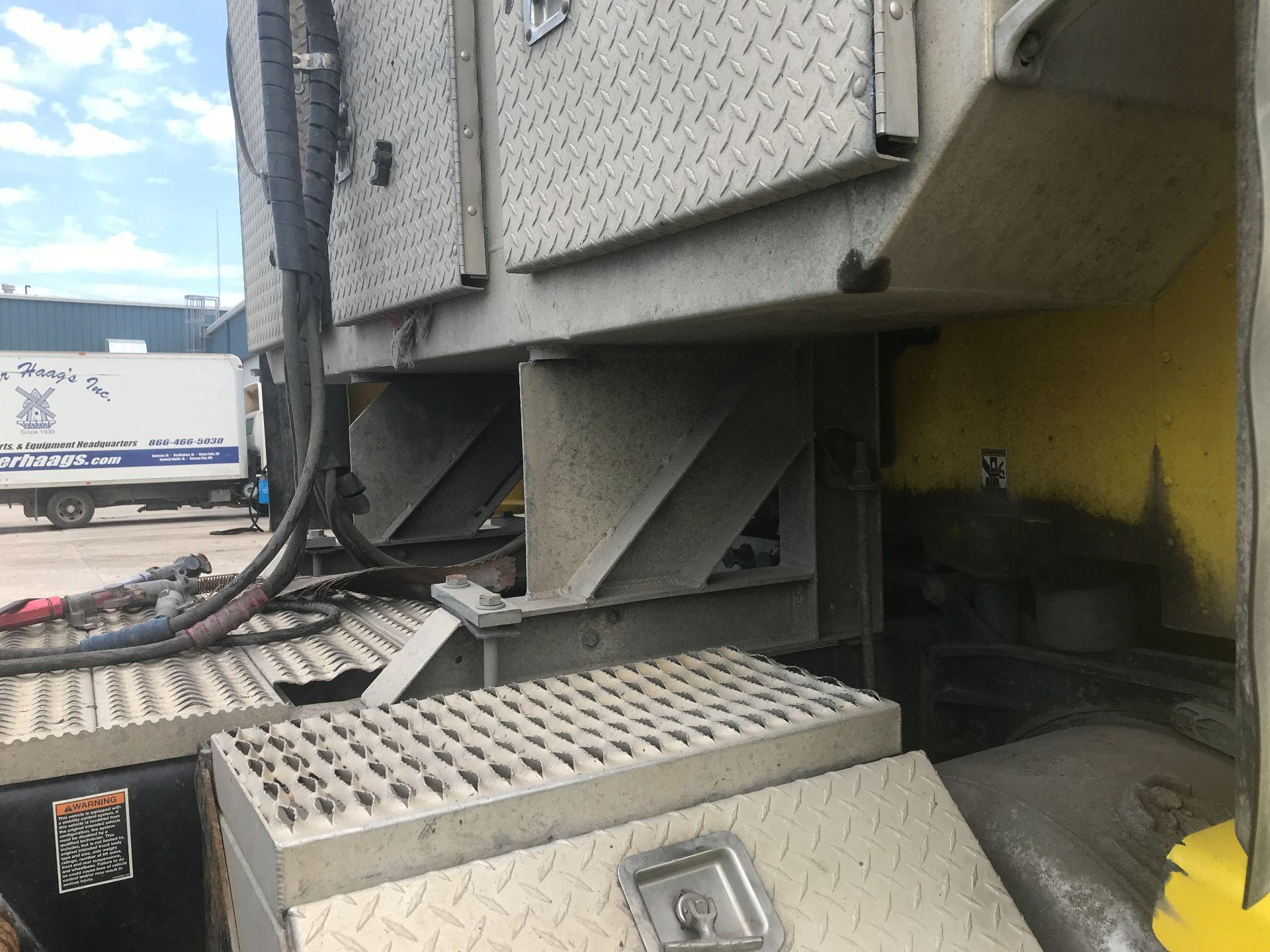 Peterbilt 579 Cab Protector / Headache Rack for Sale