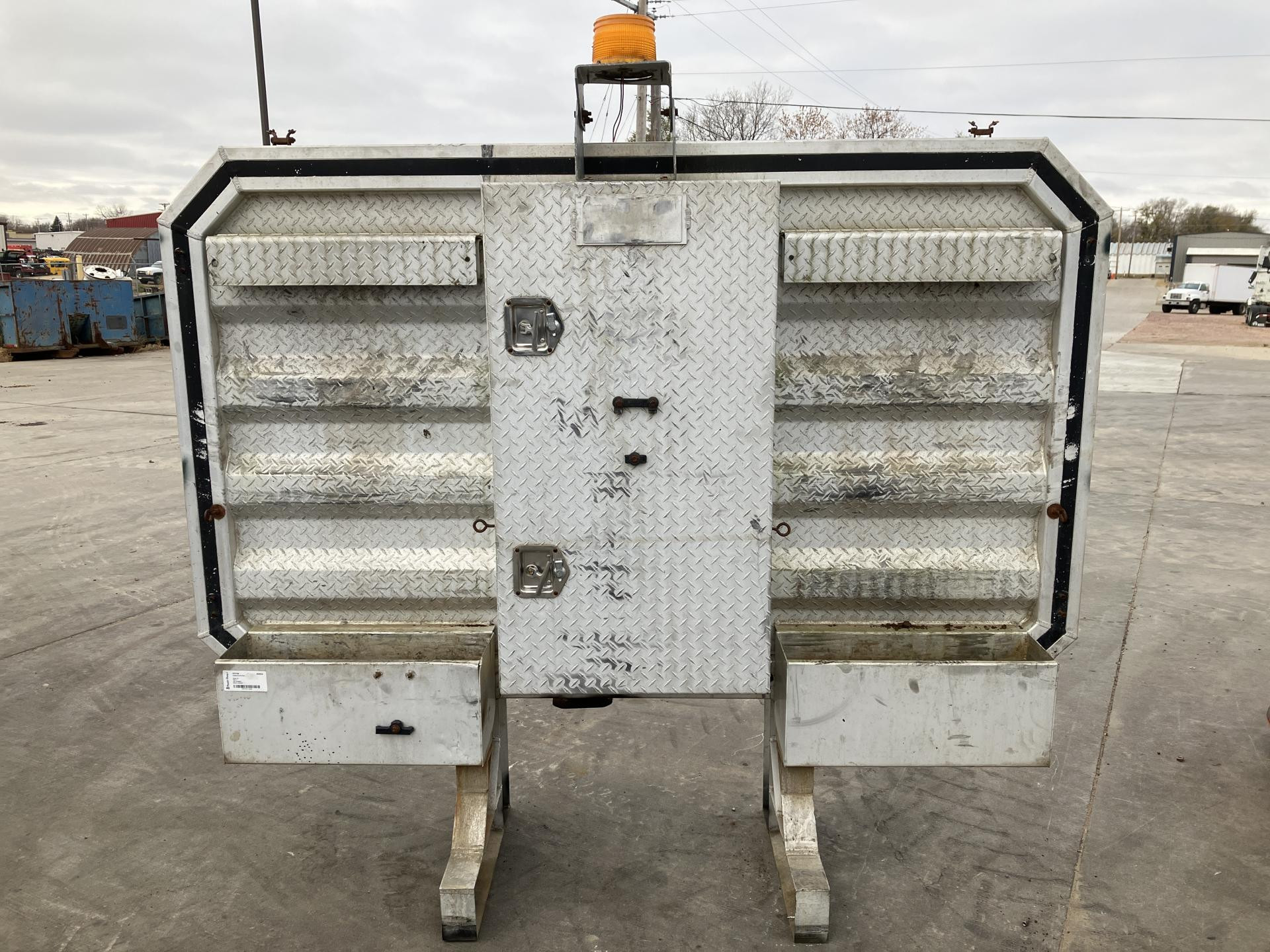 Freightliner CLASSIC XL Cab Protector / Headache Rack for Sale