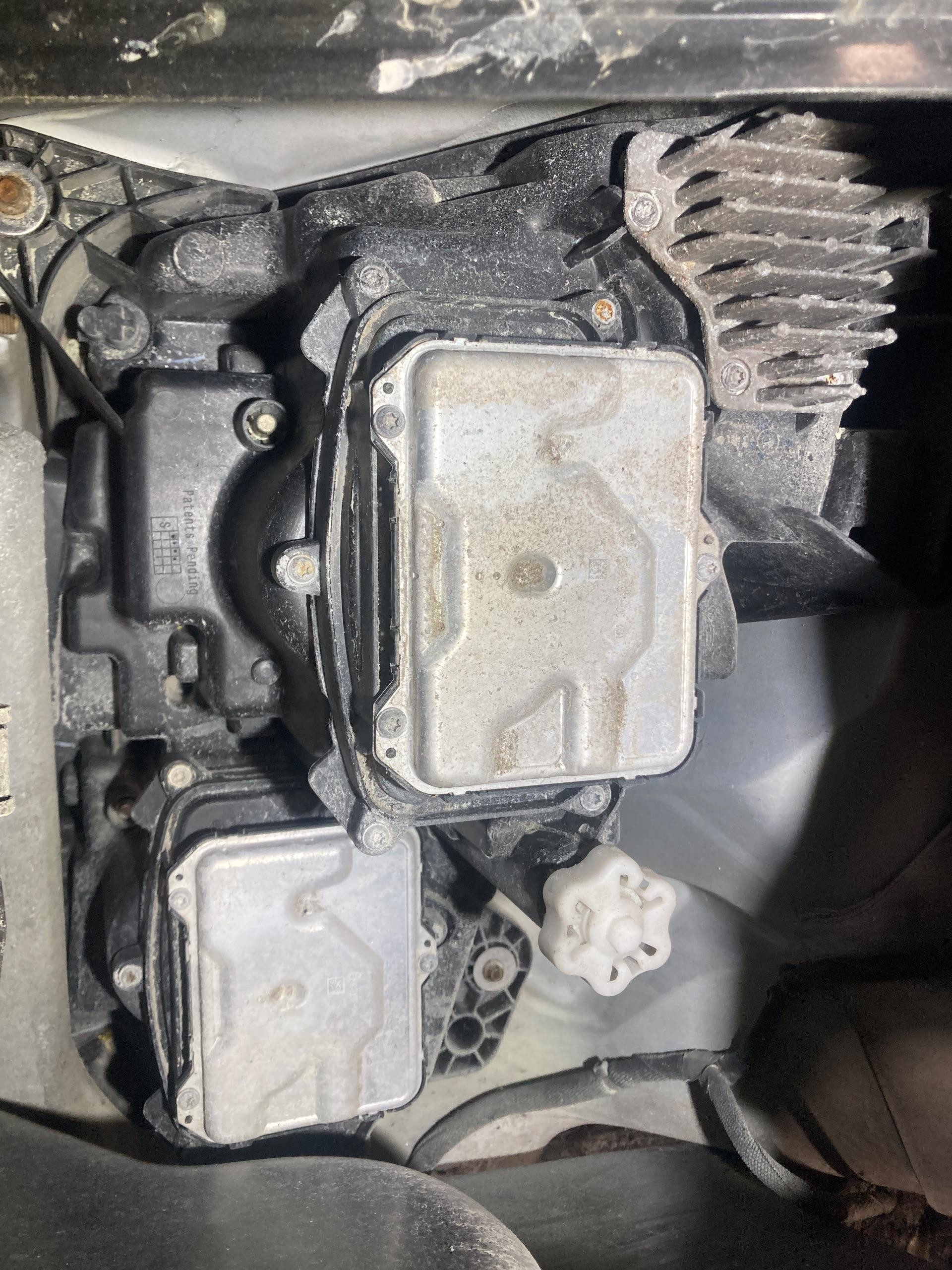 P54-6197-100 | Peterbilt 579 Headlamp for Sale