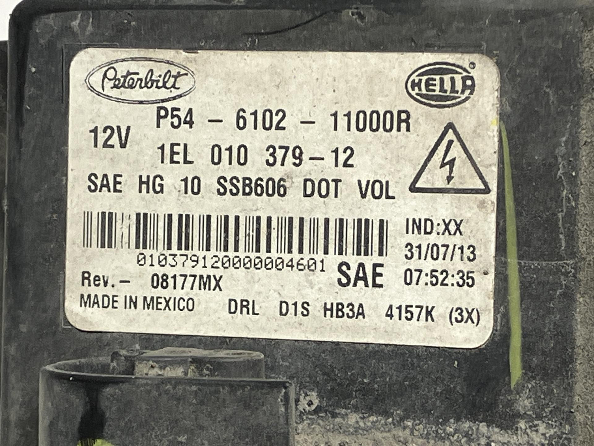 P54-6102-11000R | Peterbilt 579 Headlamp for Sale