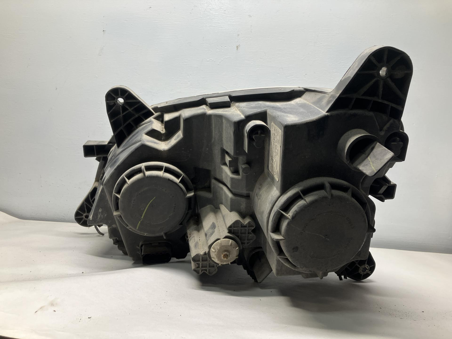 P54-6102-11000R | Peterbilt 579 Headlamp for Sale