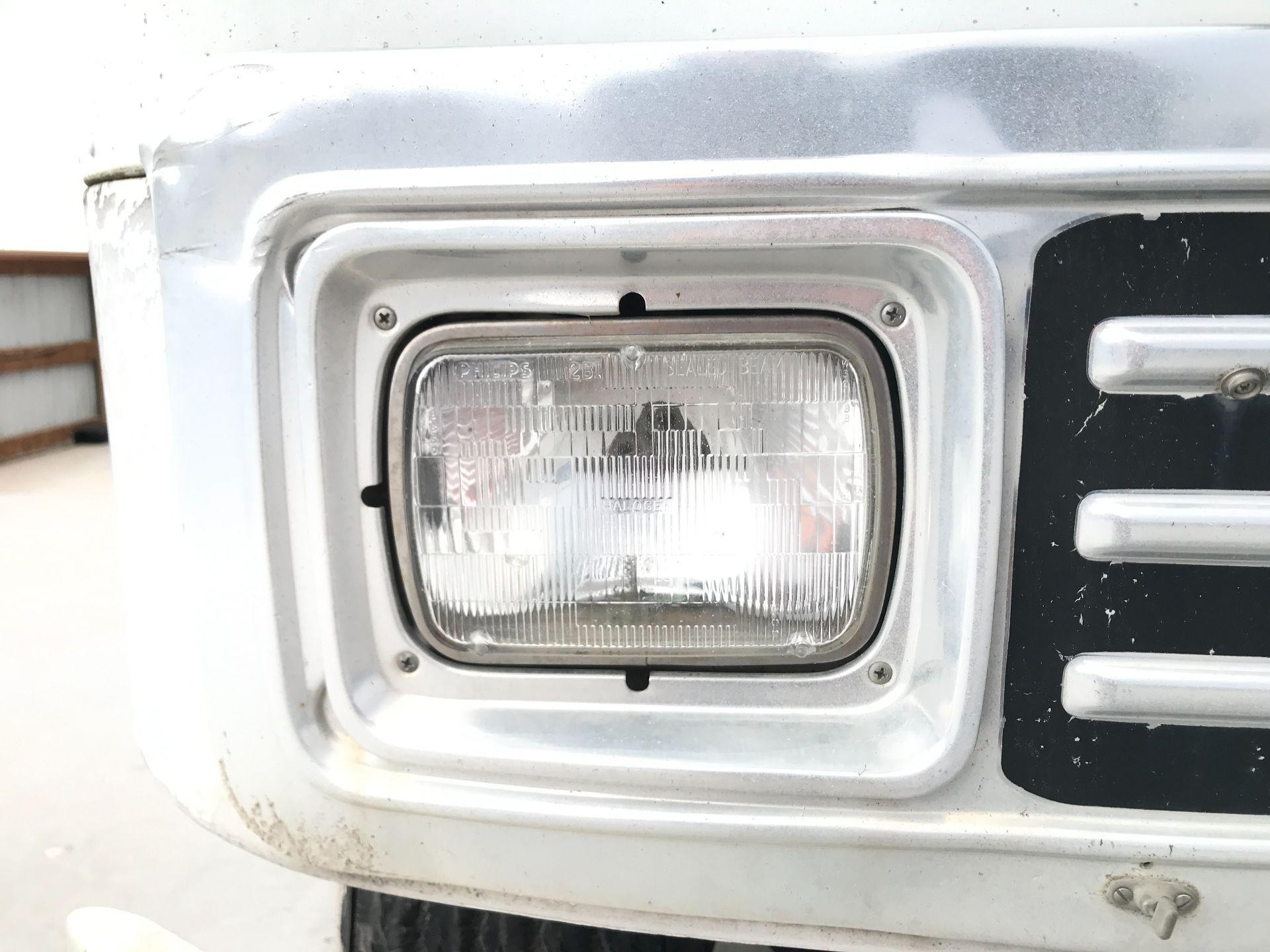 International 9670 Headlamp for Sale