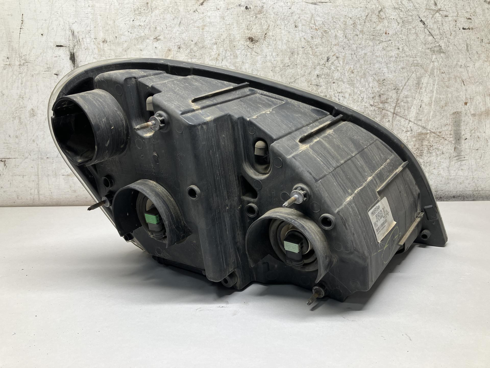A06-51907-006 | Freightliner CASCADIA Headlamp for Sale