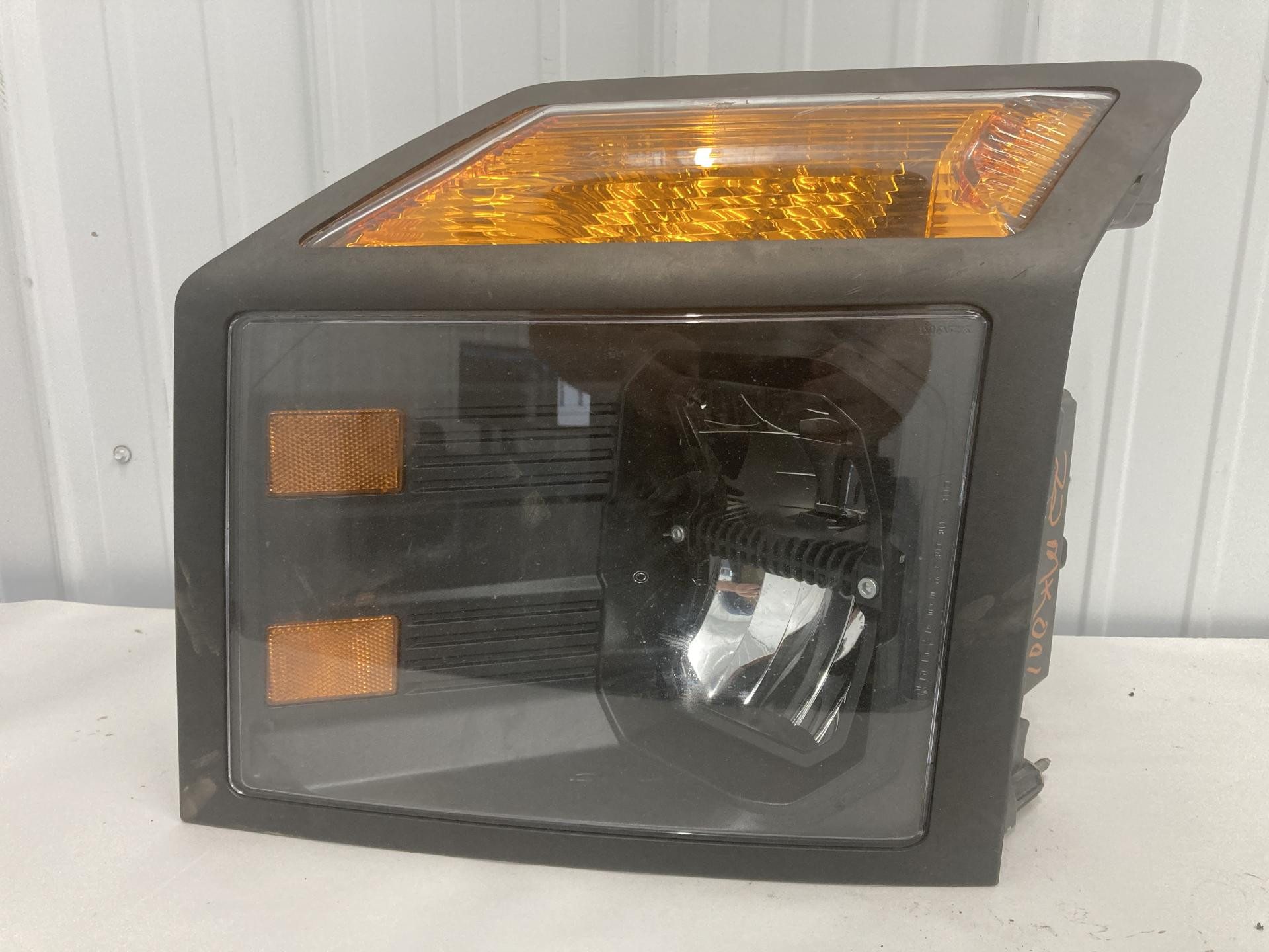 27651CD | Mack ANTHEM (AN) Headlamp for Sale