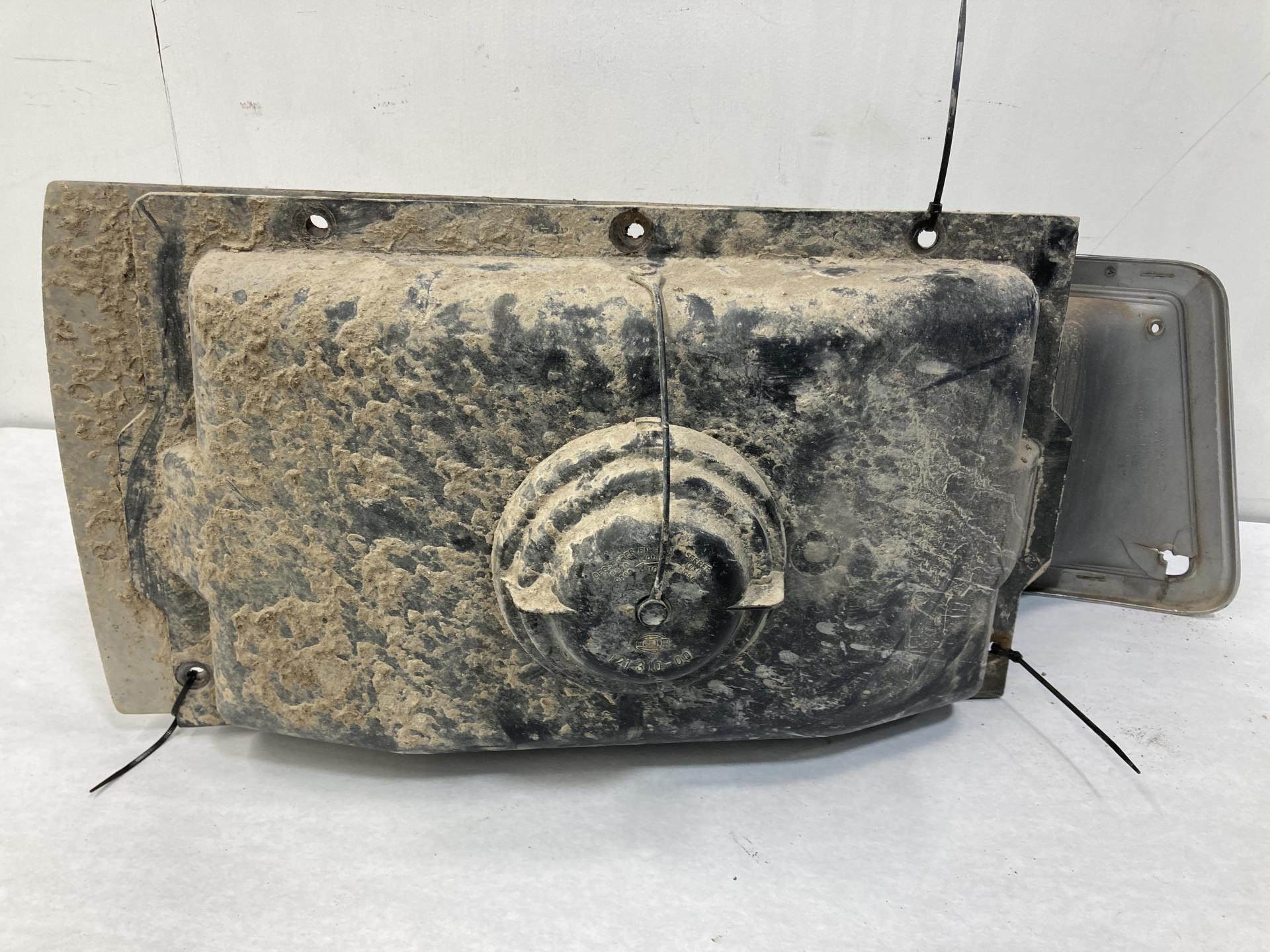 FGHT-13C131 | Sterling L9513 Headlamp for Sale