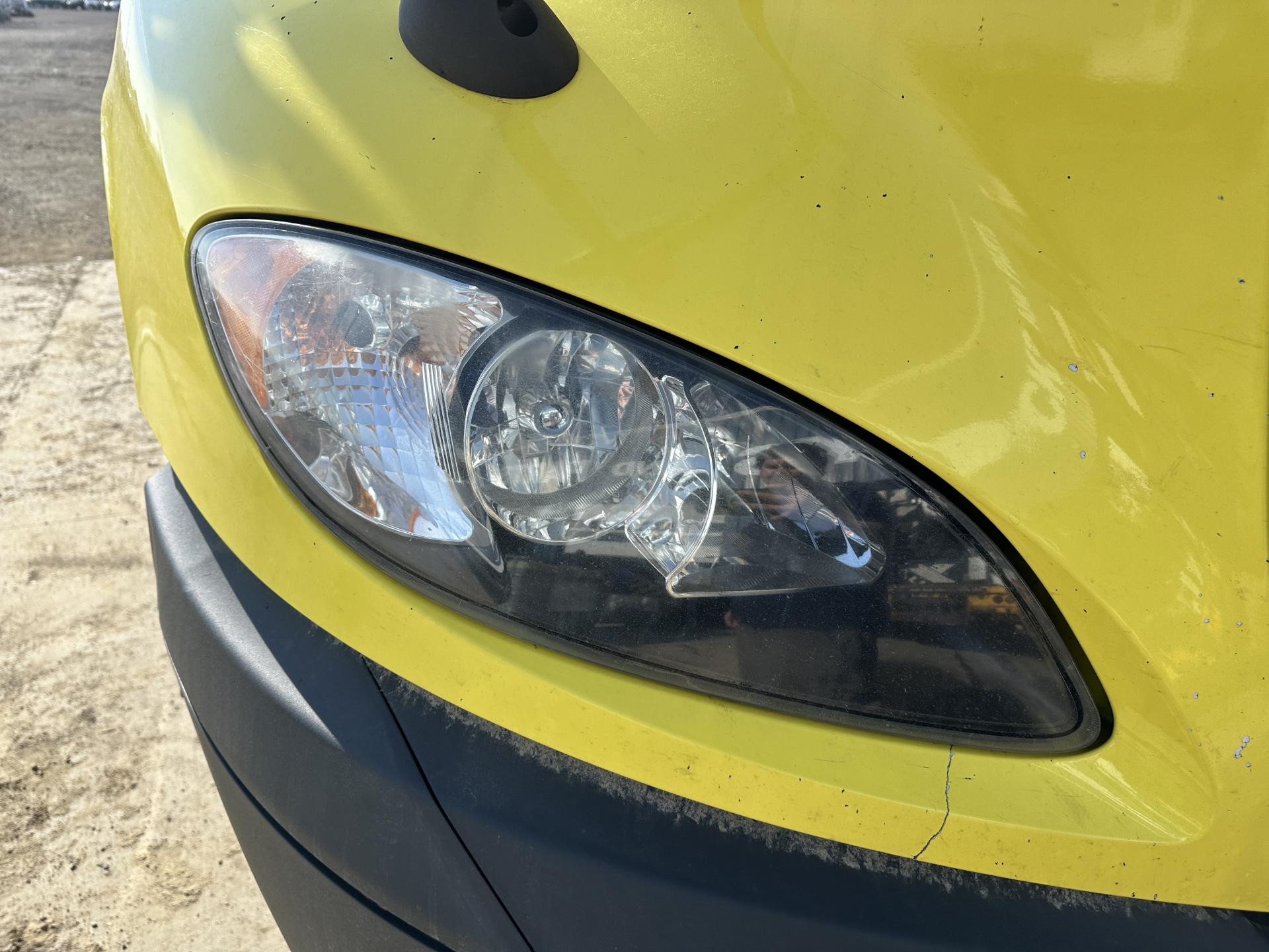 International RH Headlamp for Sale