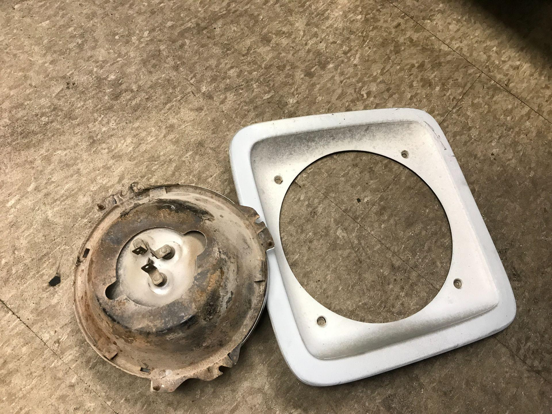 International S1900 Headlamp for Sale