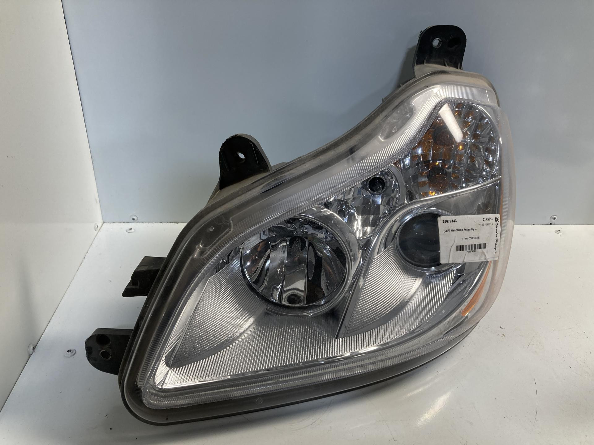 P54-6164-100 | Kenworth T680 Headlamp for Sale