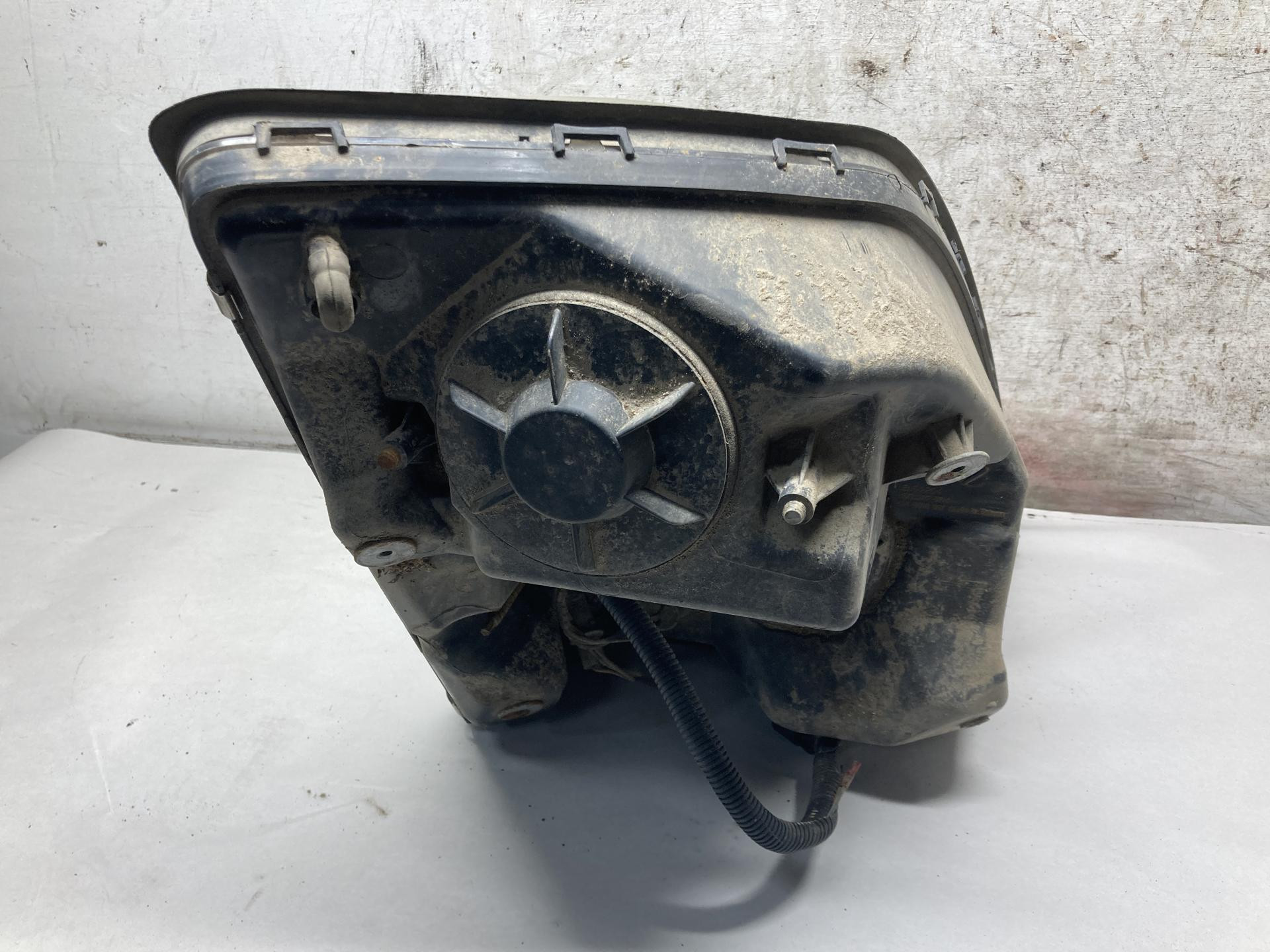 888-5506 | Volvo VNL Headlamp for Sale