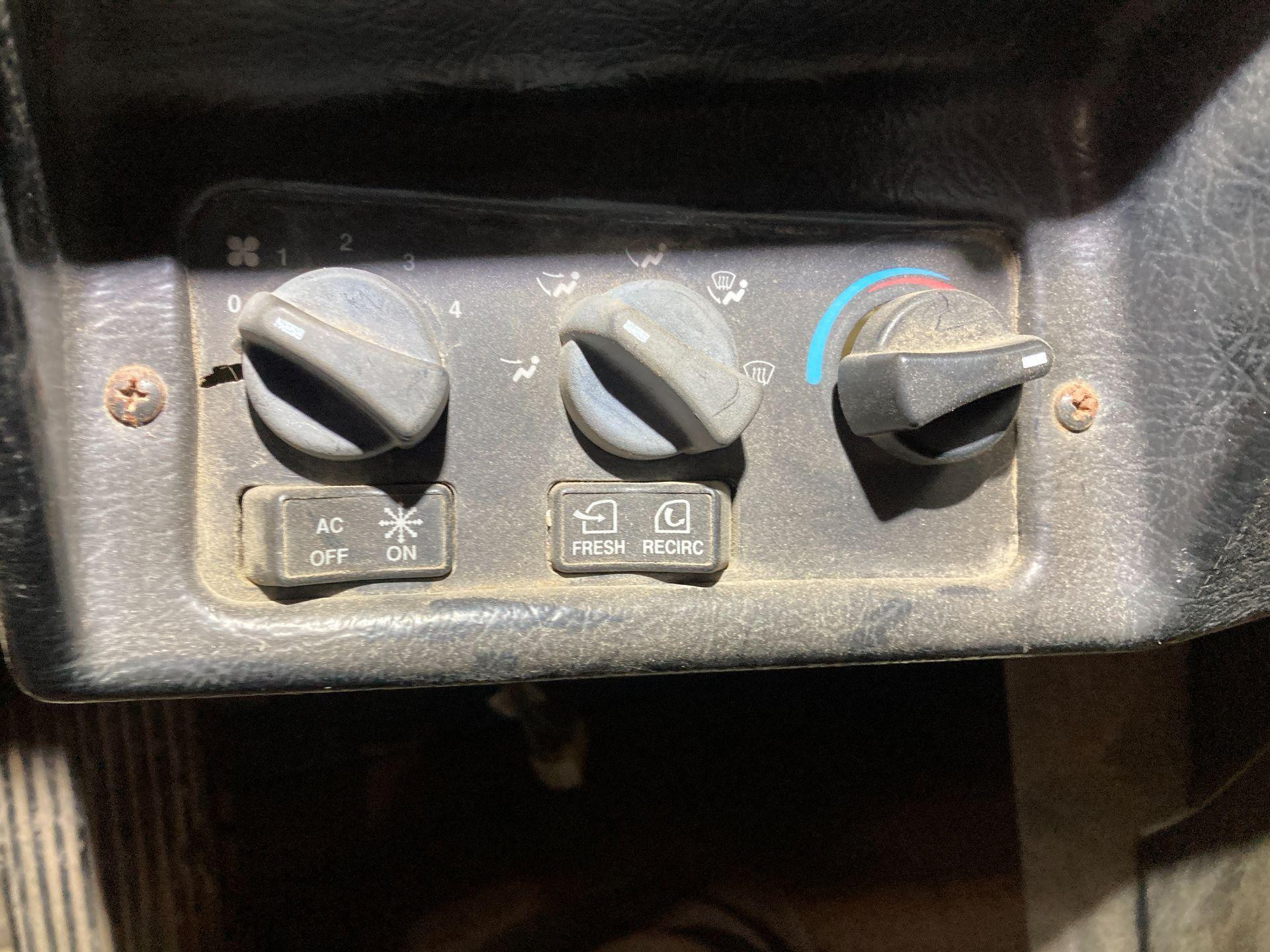 Peterbilt 377 Heater & AC Temperature Control for Sale