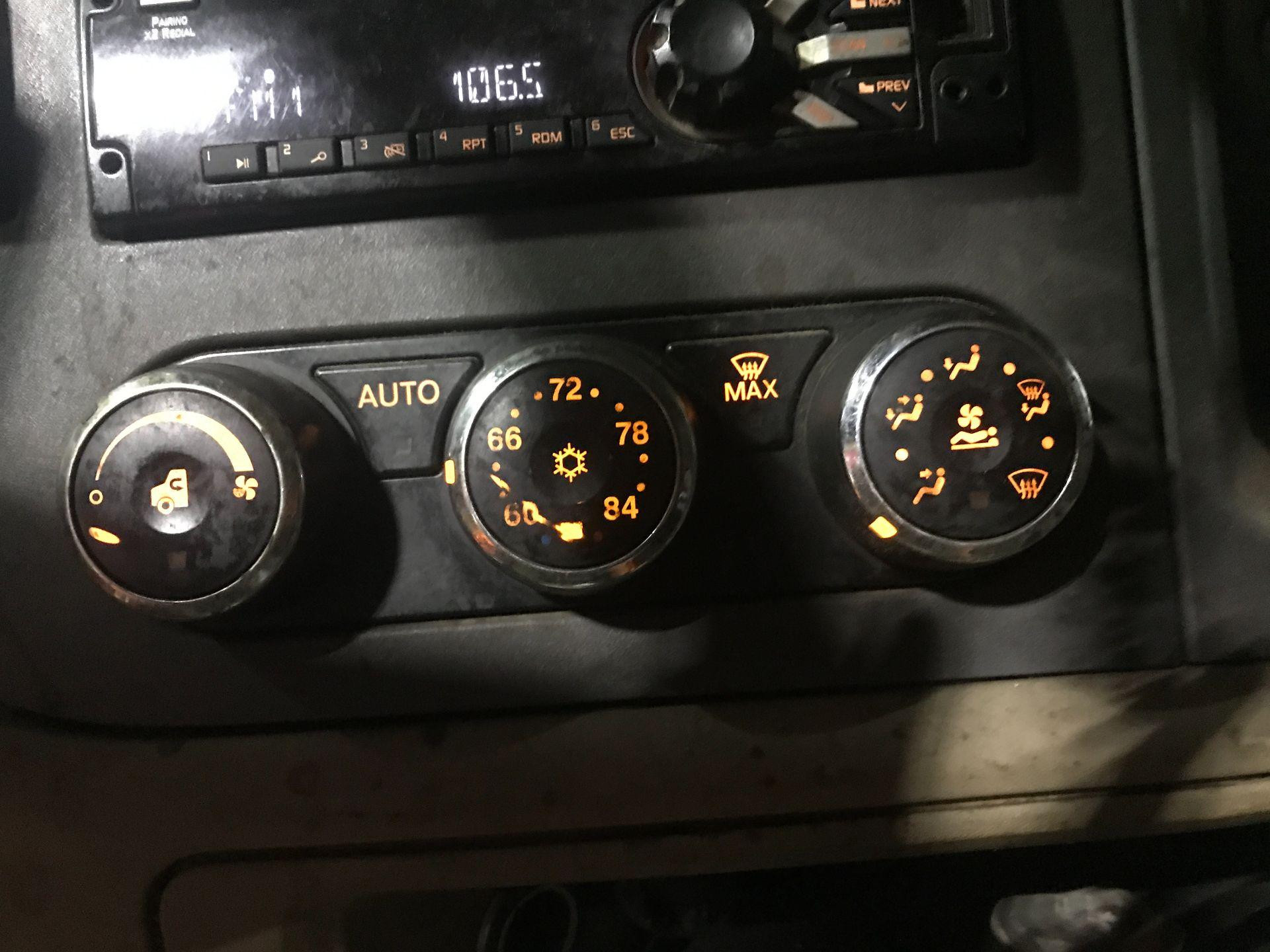 Peterbilt 579 Heater & AC Temperature Control for Sale