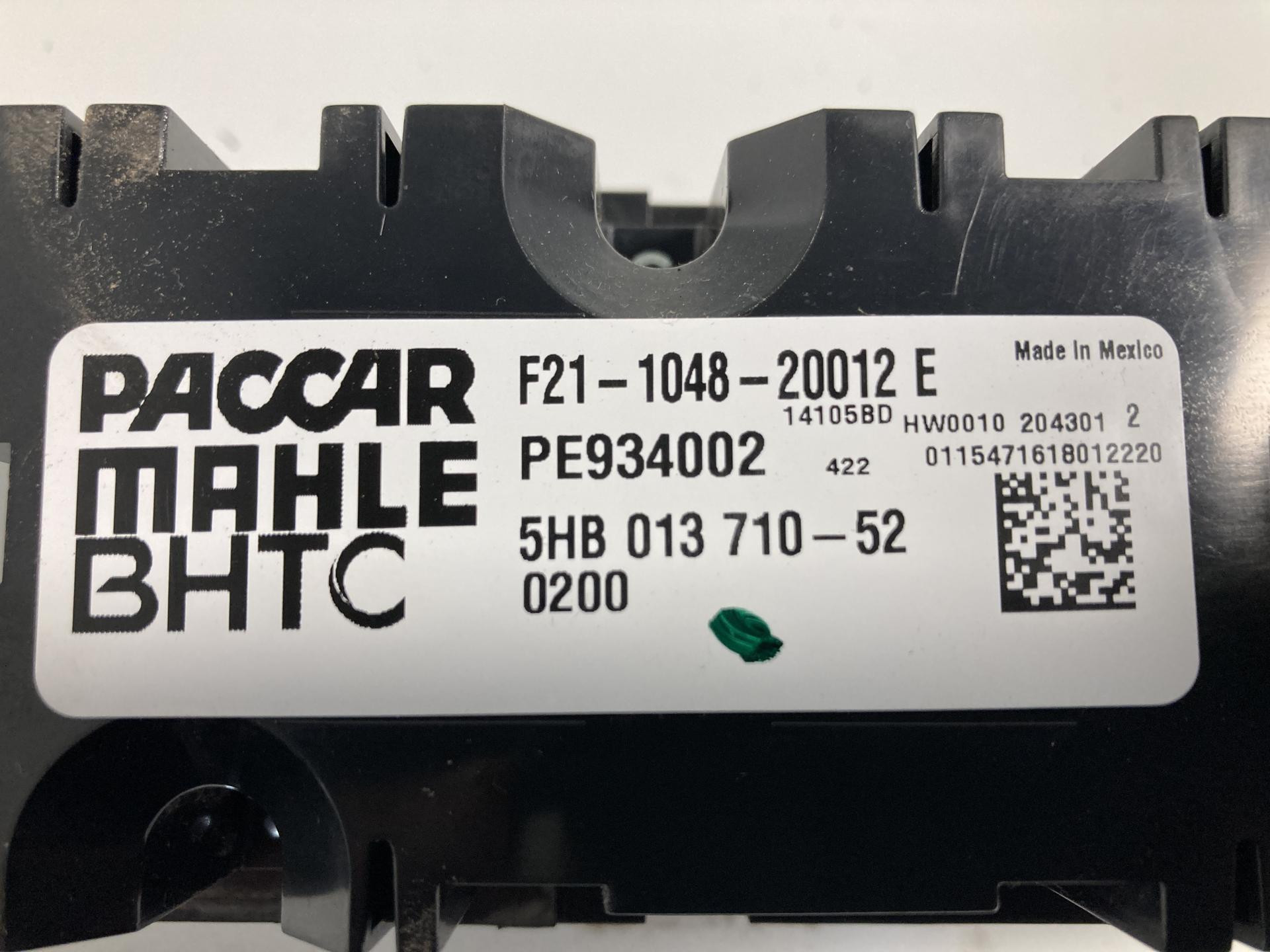 F21-1048-20012 | Peterbilt 579 Heater & AC Temperature Control for Sale